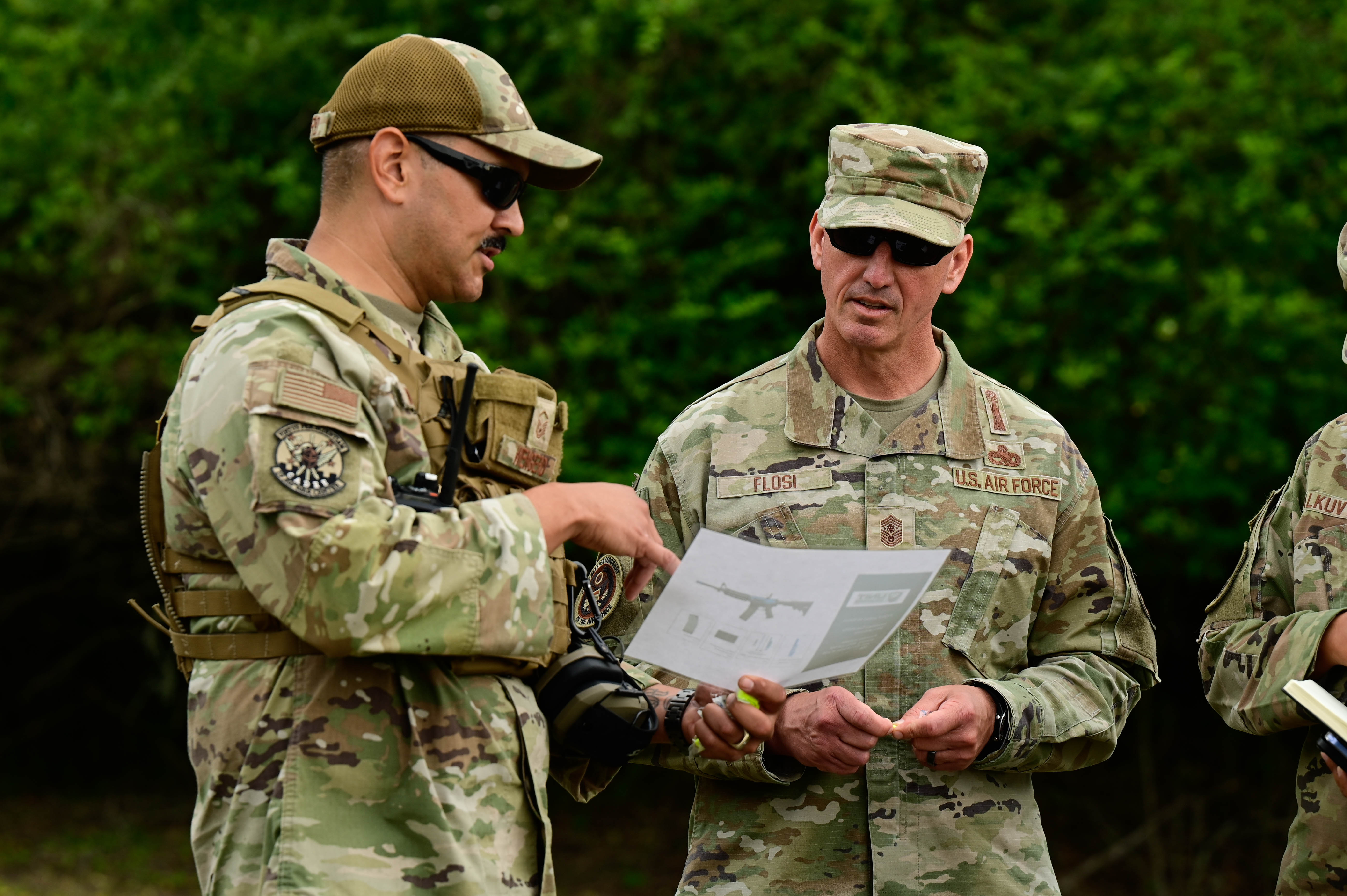 CMSAF Flosi engages with Little Rock AFB Airmen > Air Force > Article ...