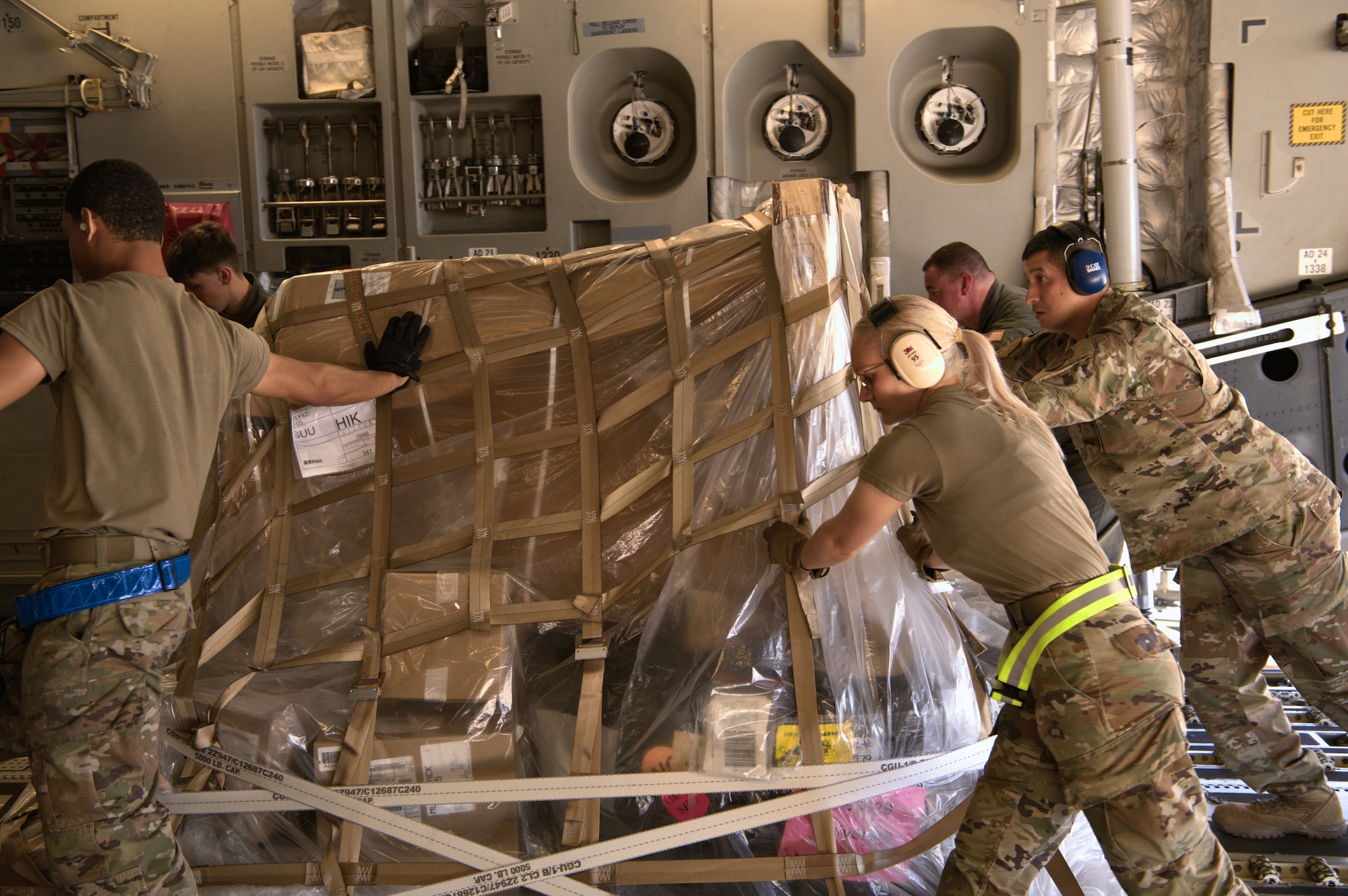 73rd Aerial Port Squadron Airmen Strengthen Skills During Travis AFB ...