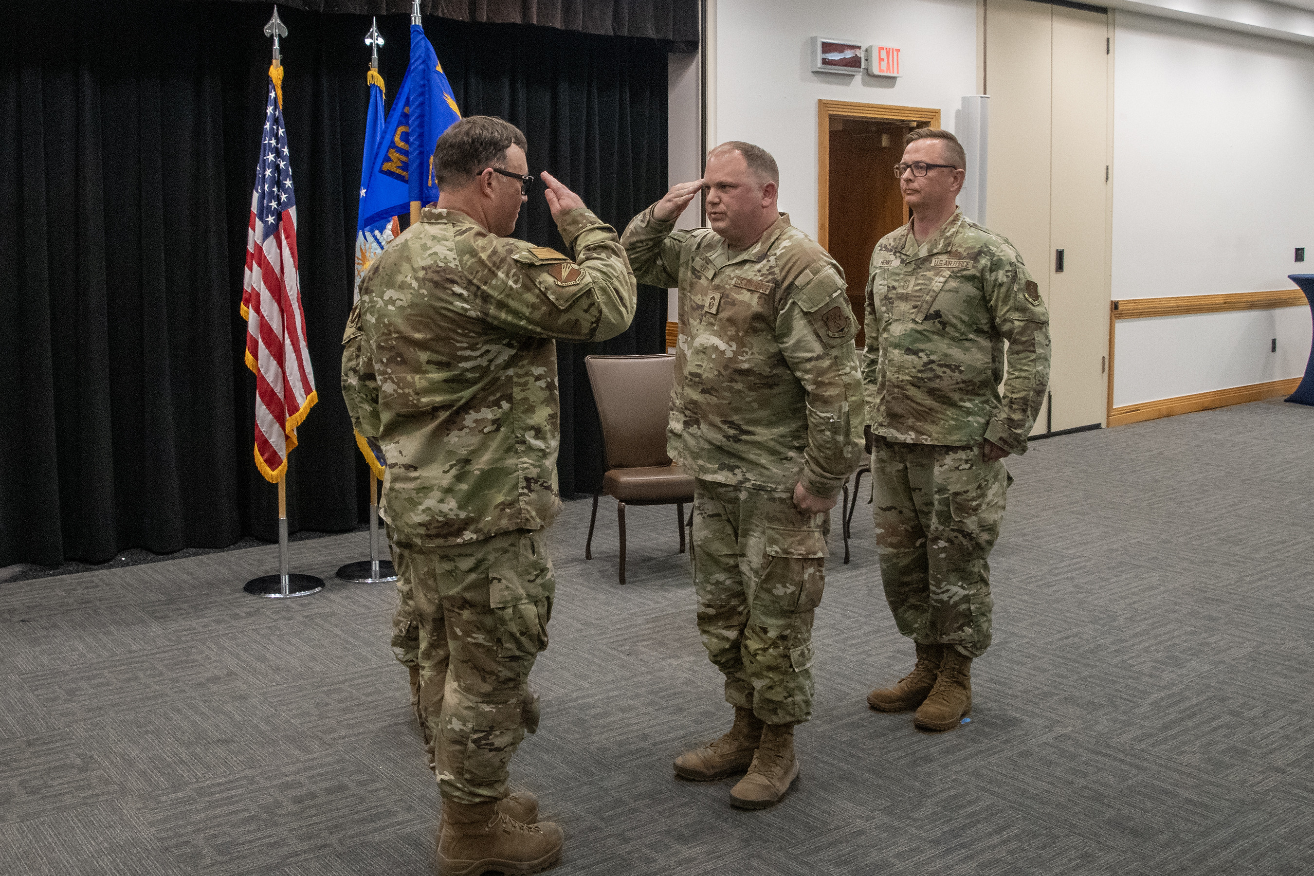 131st welcomes new command chief during change of responsibility ...