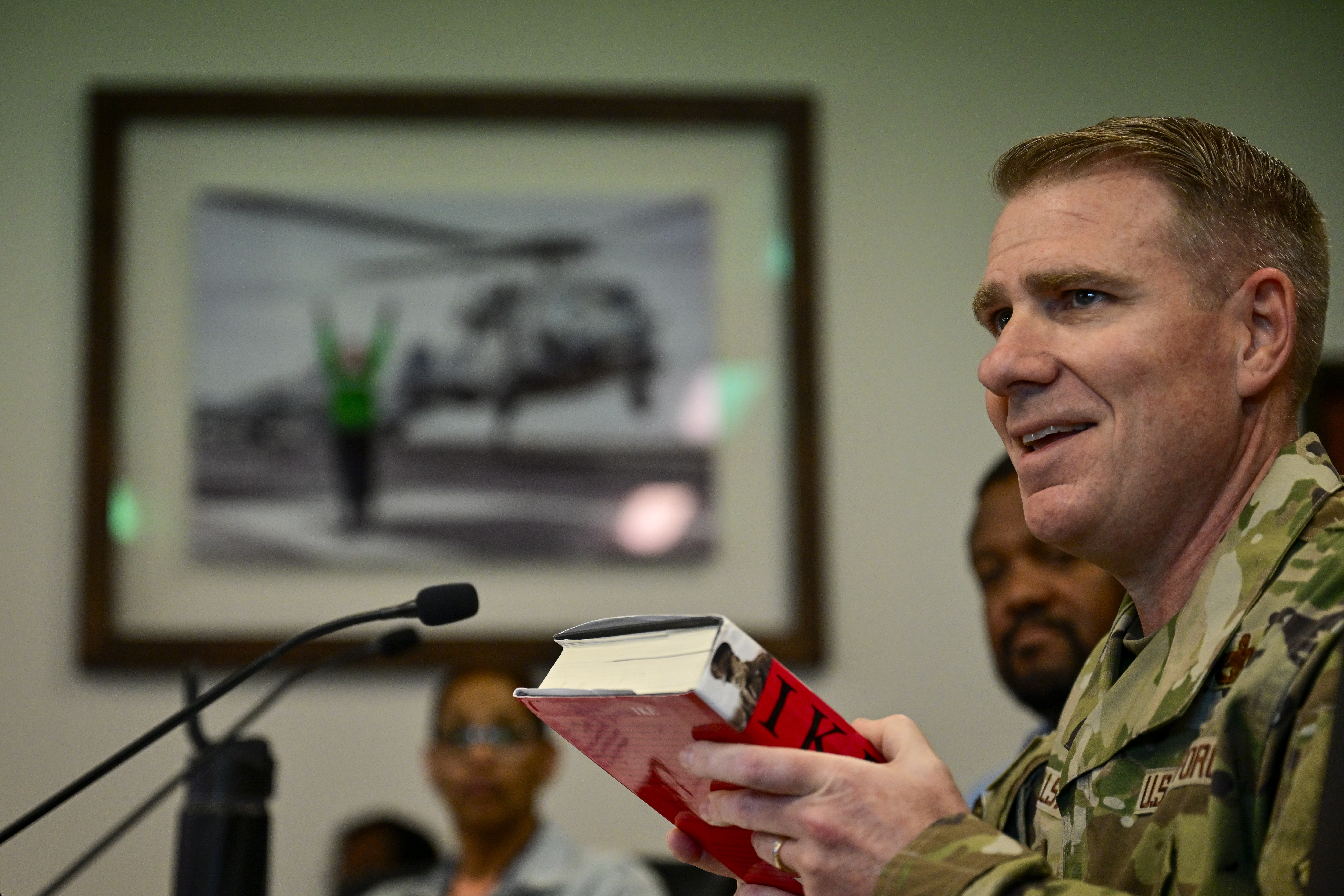 New leaders gain tips to improve emotional intelligence > Defense ...