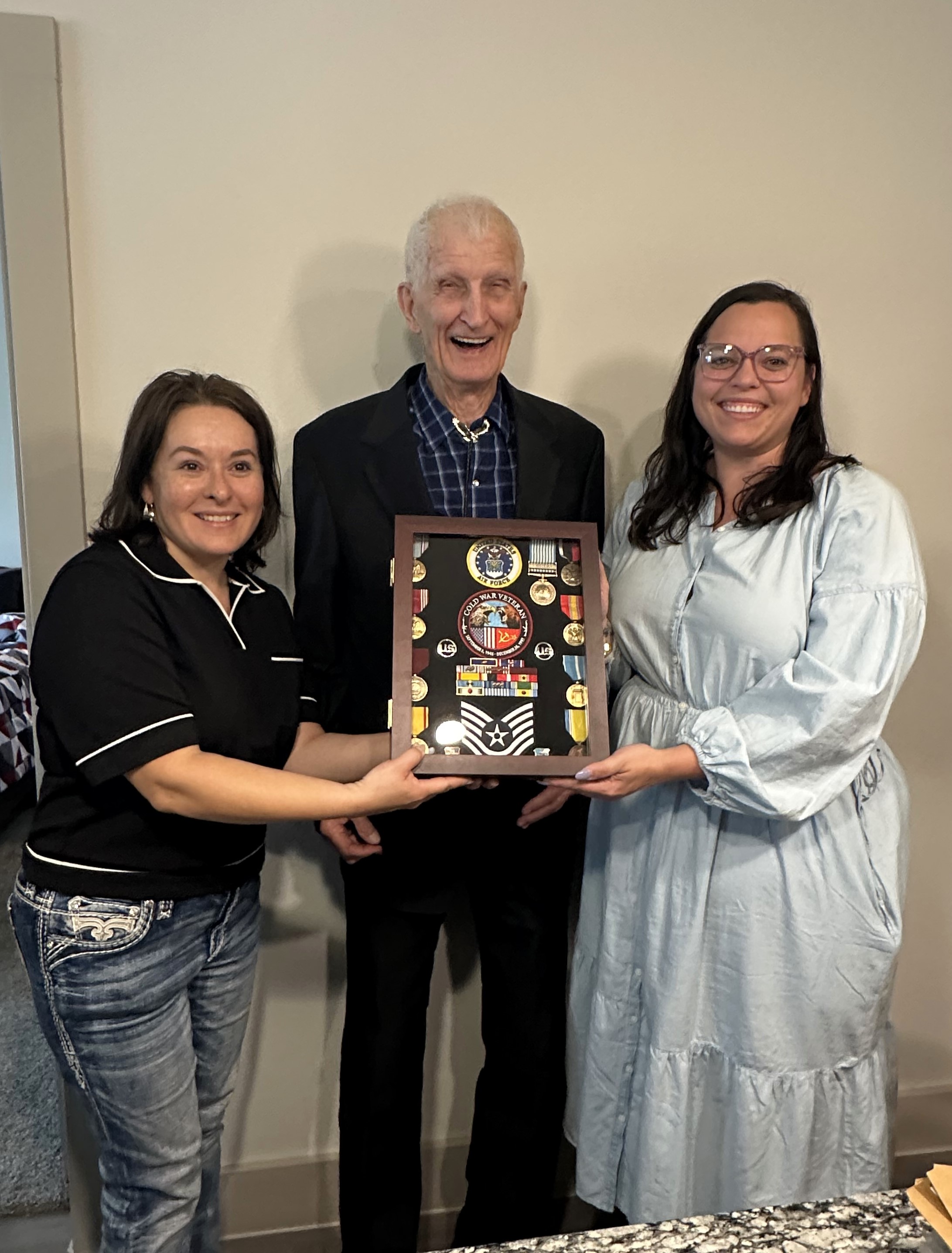 AFPC directorate rebuilds lost military record, honors 92-year-old Airman > Joint Base San ...