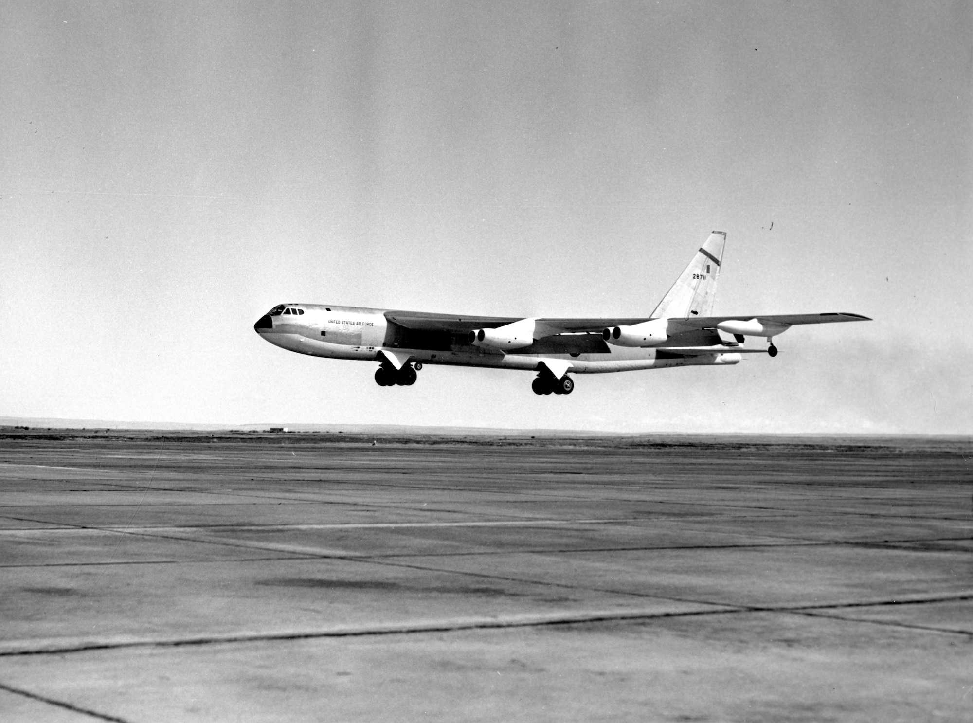 FLASHBACK: B-52 Stratofortress - First Operational Delivery > Wright ...