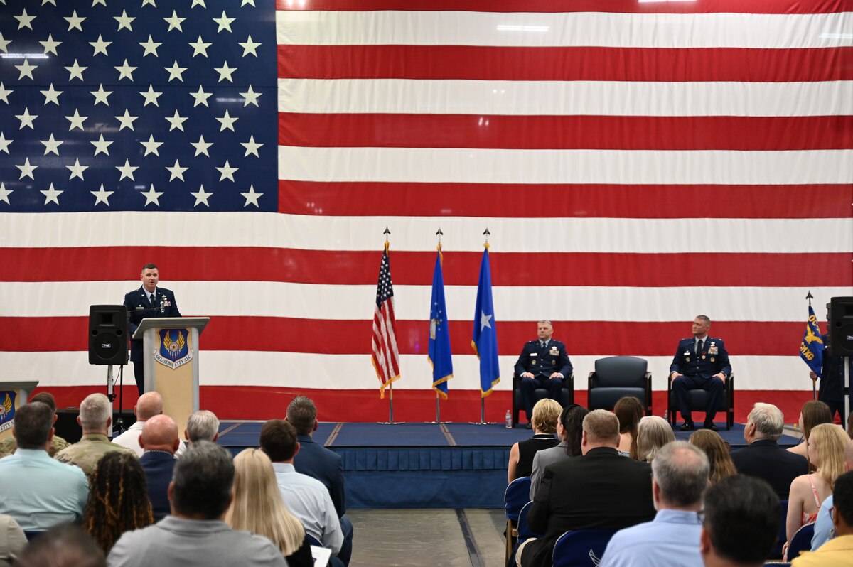 76th Commodities Maintenance Group welcomes new commander > Tinker Air ...