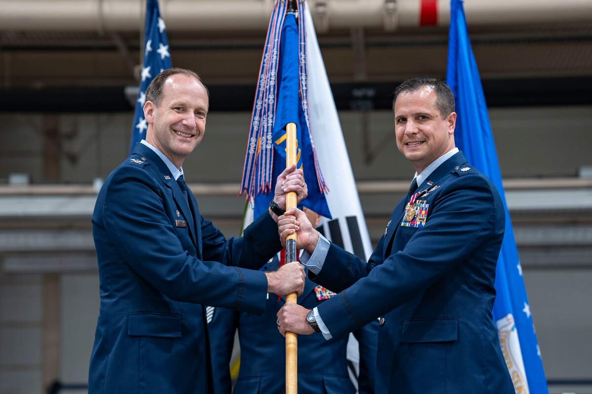 731st AMS Change of Command > Osan Air Base > Article Display
