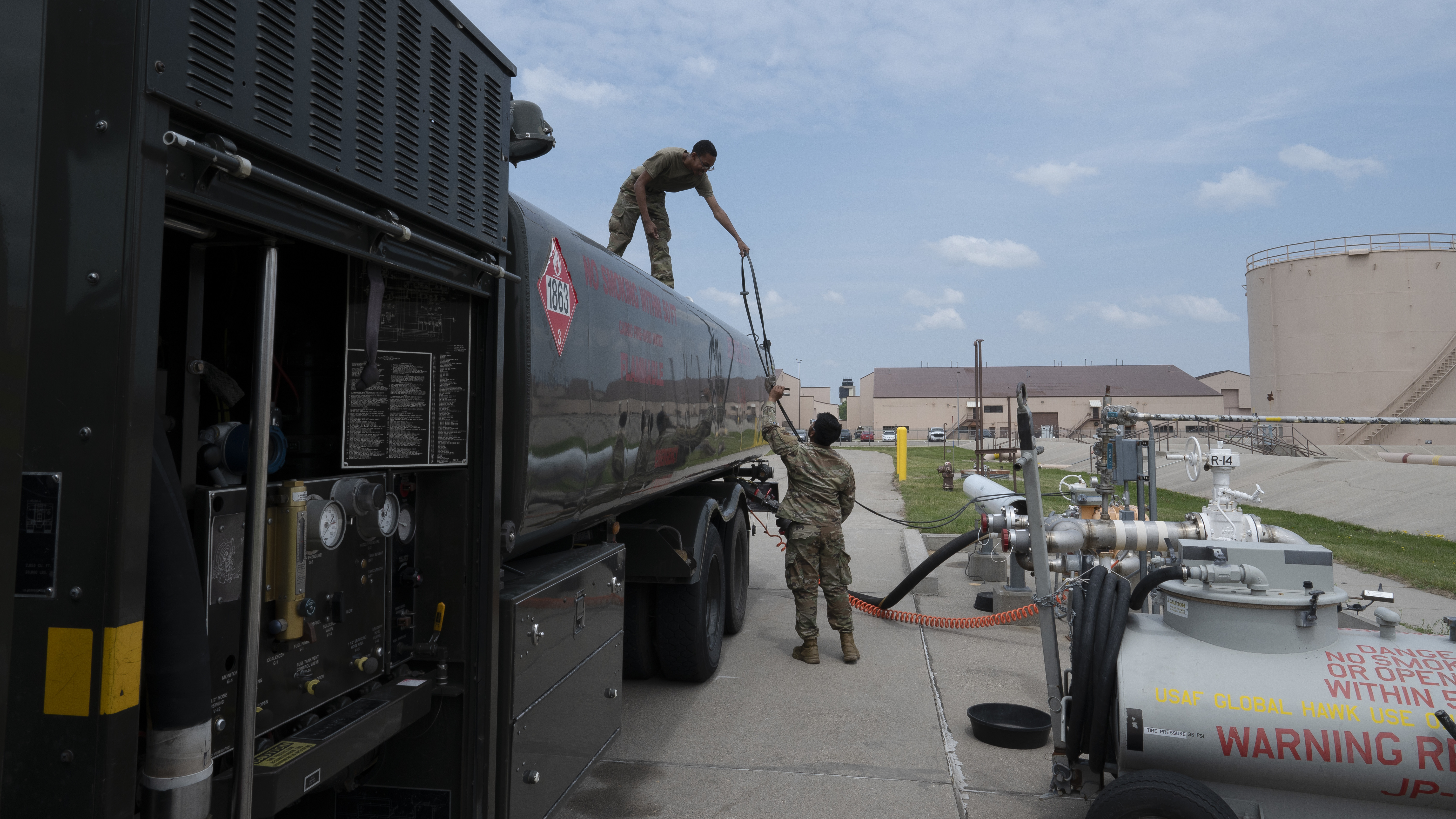 30-year old fuels hydrant system supports B-1 beddown > Grand Forks Air ...