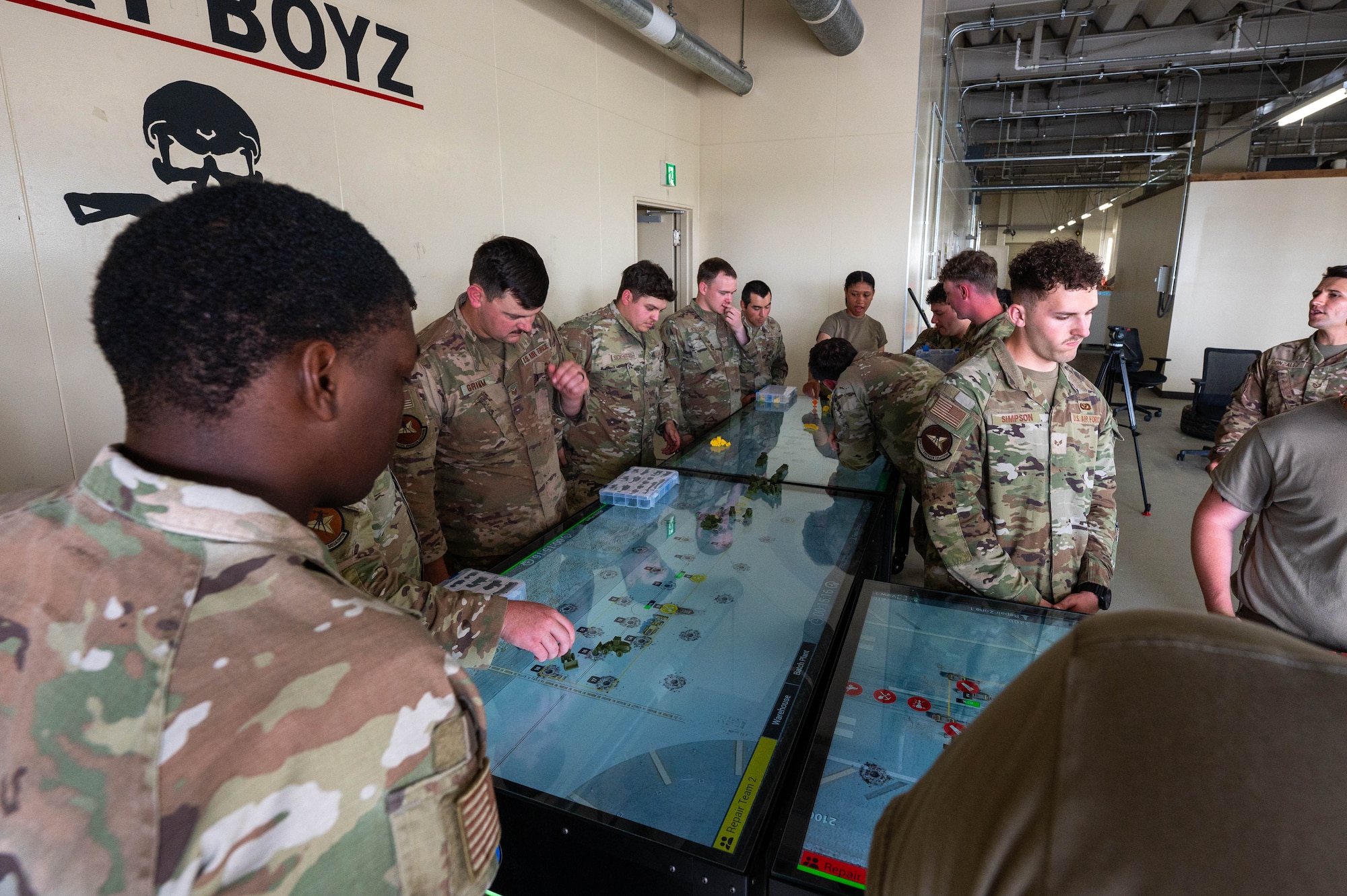 Virtual Training Table Enhances RADR Proficiency at the 35th Fighter ...
