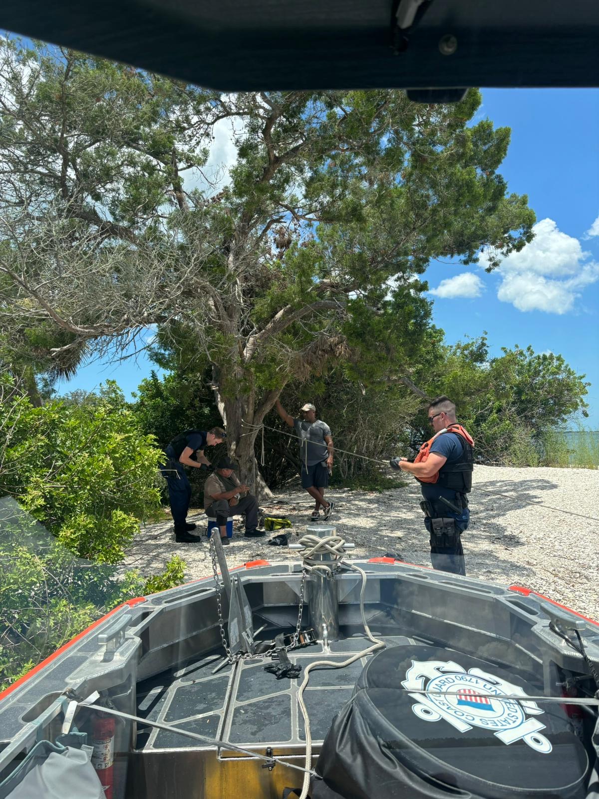 Coast Guard assists 2 boaters on Shell Island > United States Coast ...