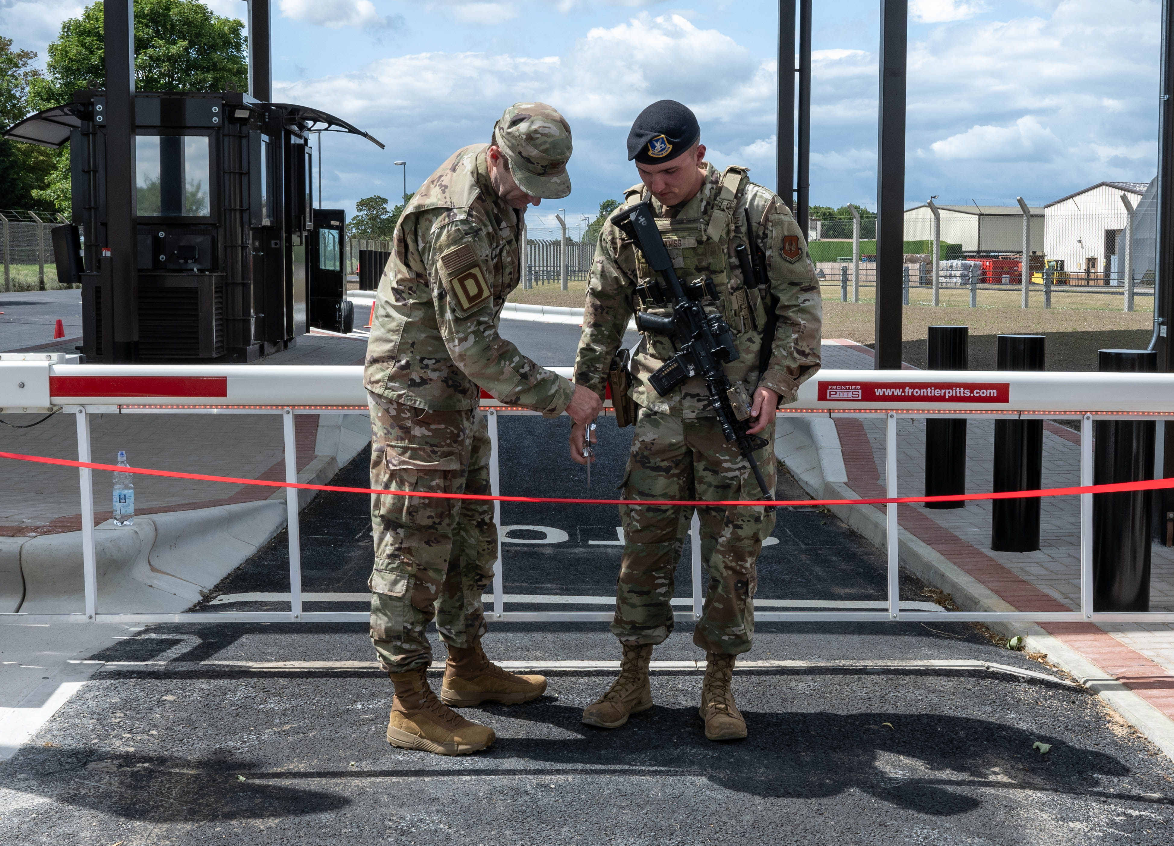 West Row gate reconstruction > Royal Air Force Mildenhall > RAF ...