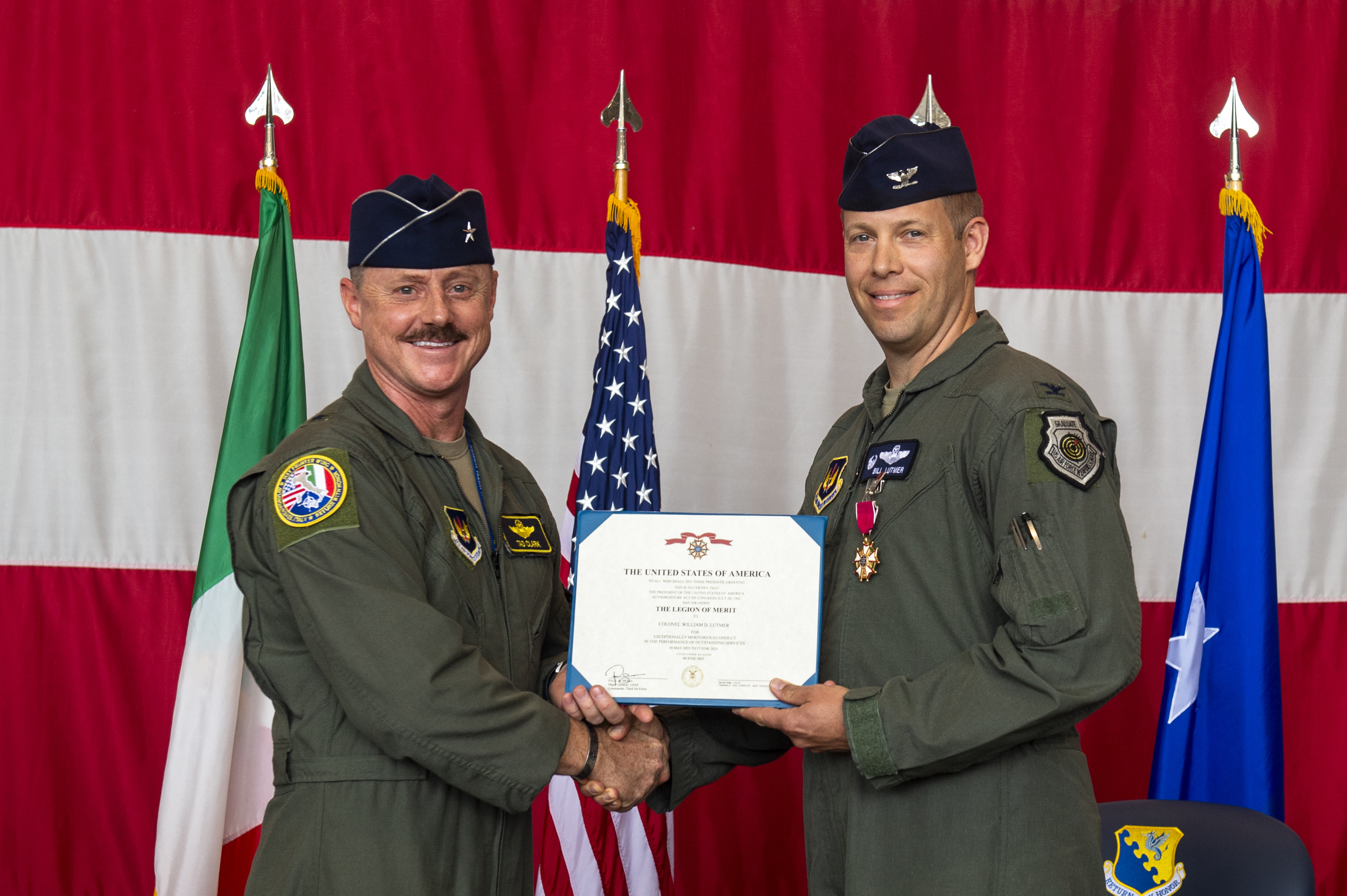 31st OG holds Change of Command