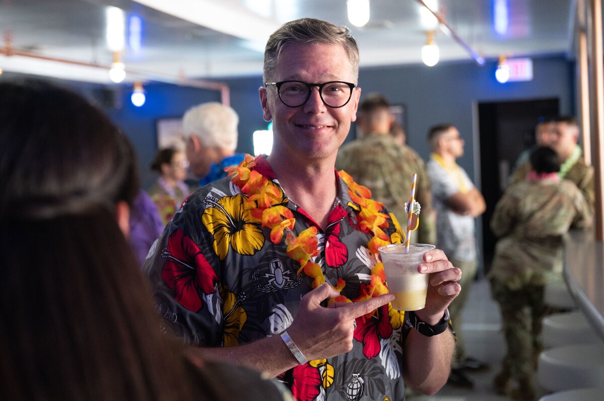 Colonel Mills and Chief Becker's Farewell Party > Davis-Monthan Air ...