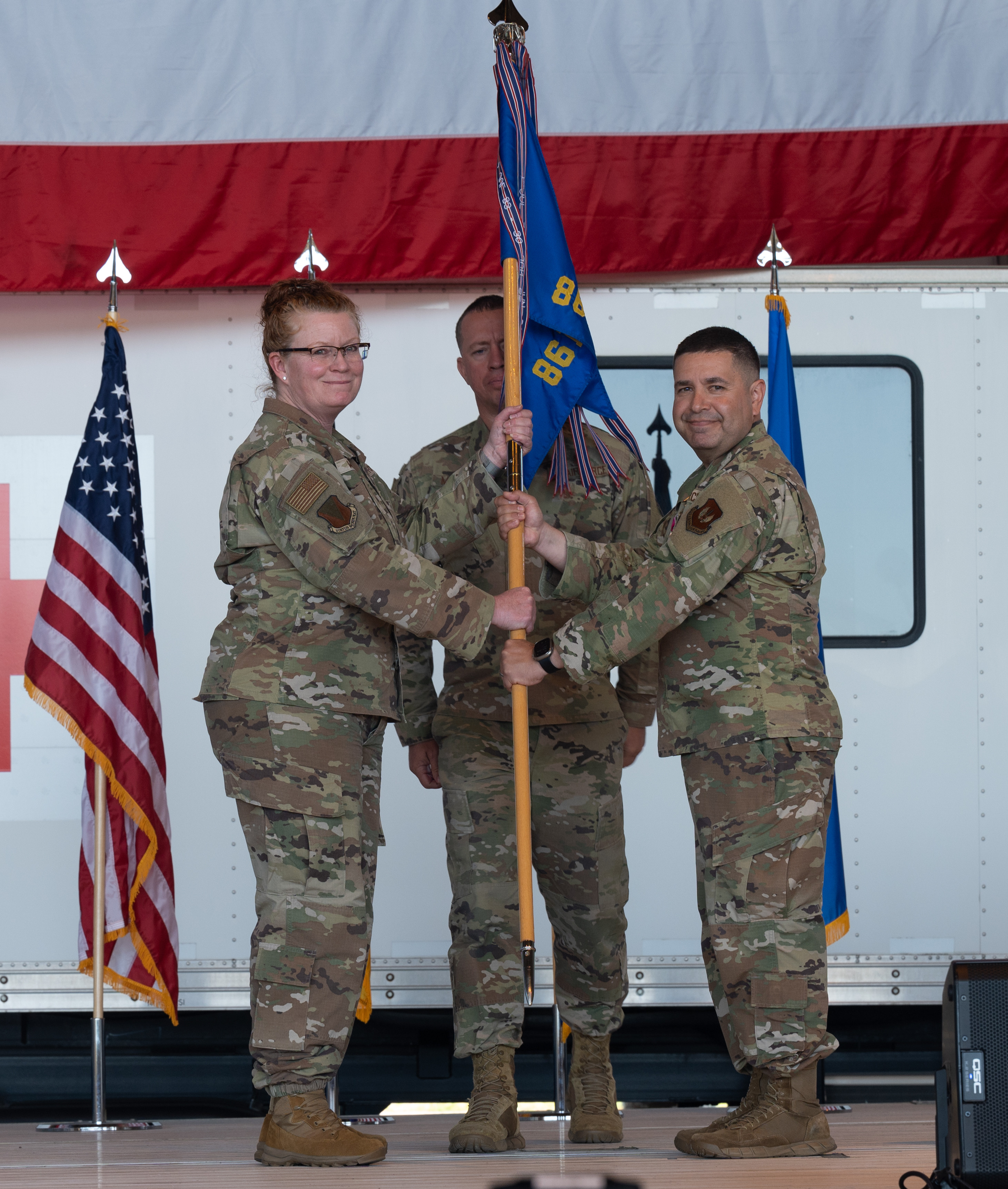 86 MDG says farewell, welcomes new commander