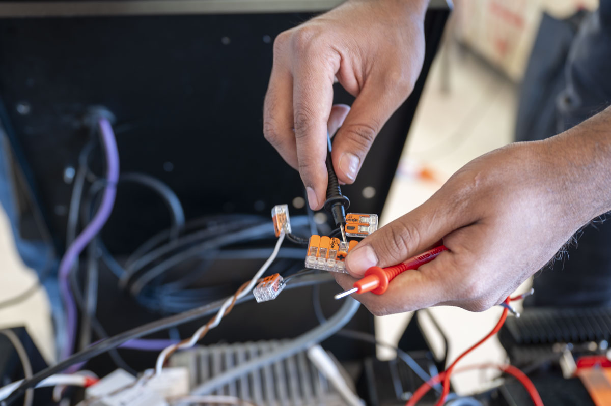 Holloman AFB looks to Revolutionize Aircraft Towing Operations ...