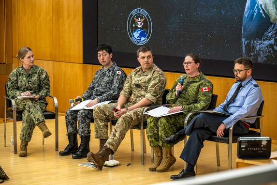 Home [www.spacecom.mil]