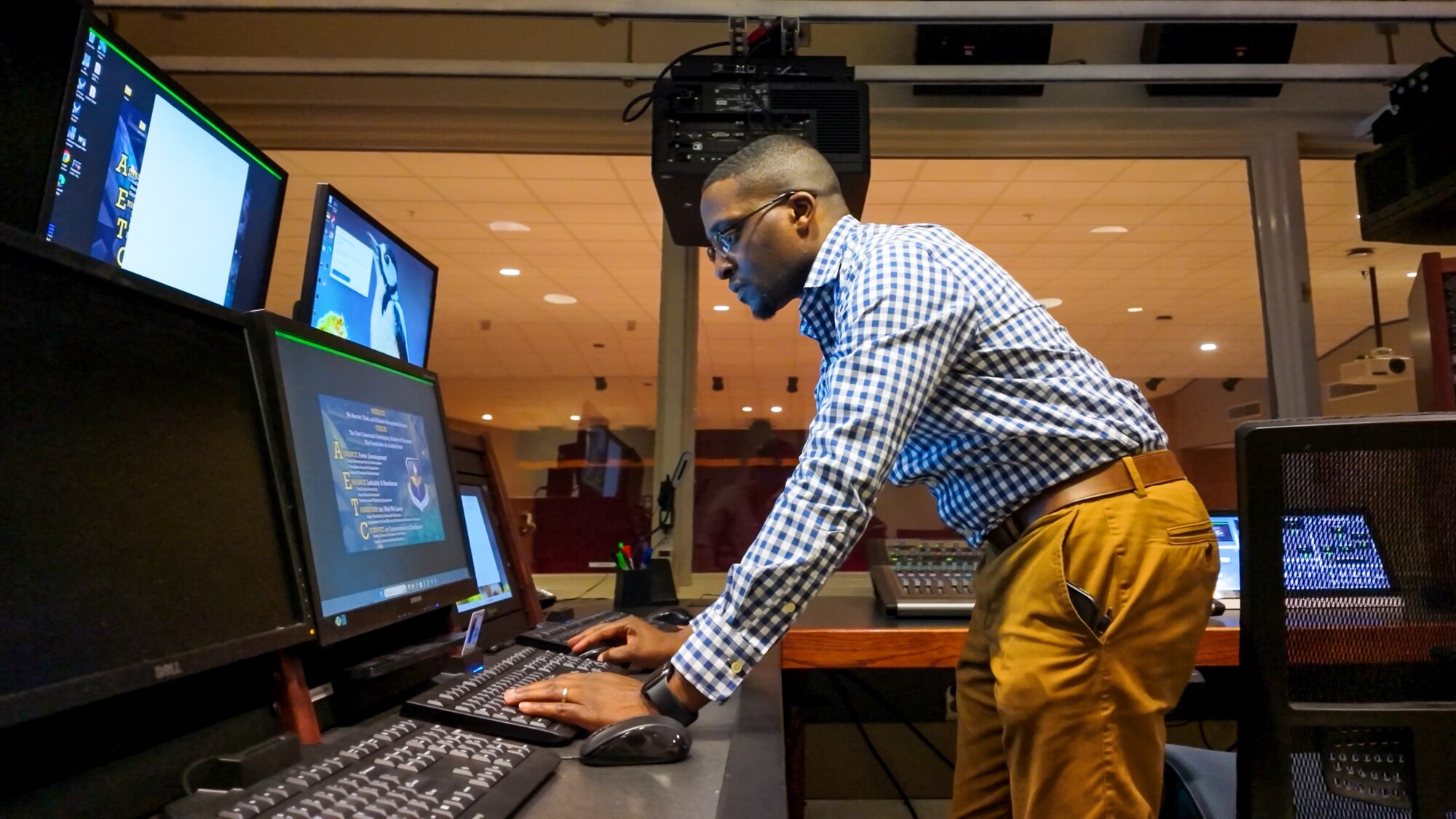 Modernizing the learning environment > Maxwell Air Force Base > Display