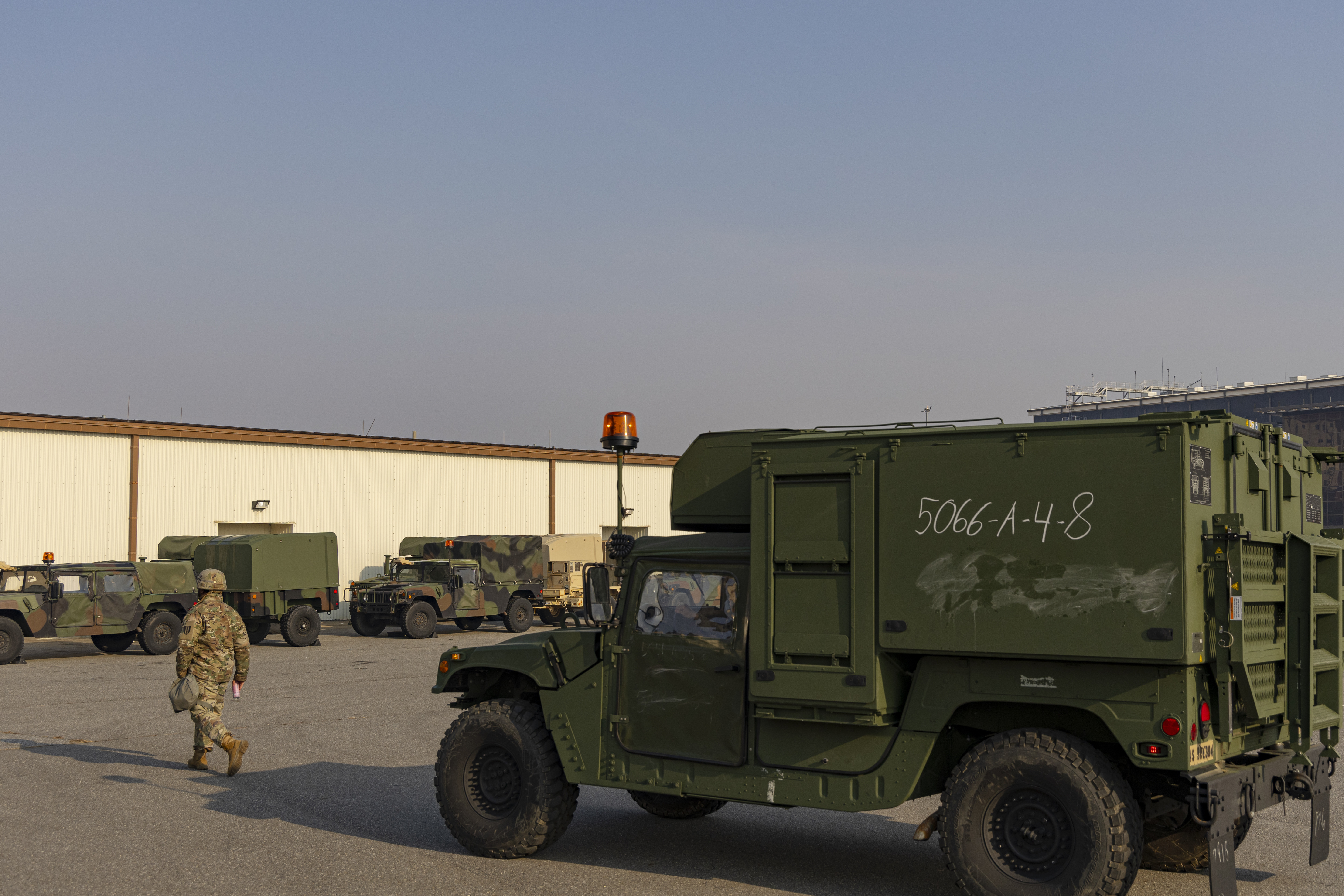 U.S. Army soldier assigned to 304th Expeditionary Signal Battalion ...