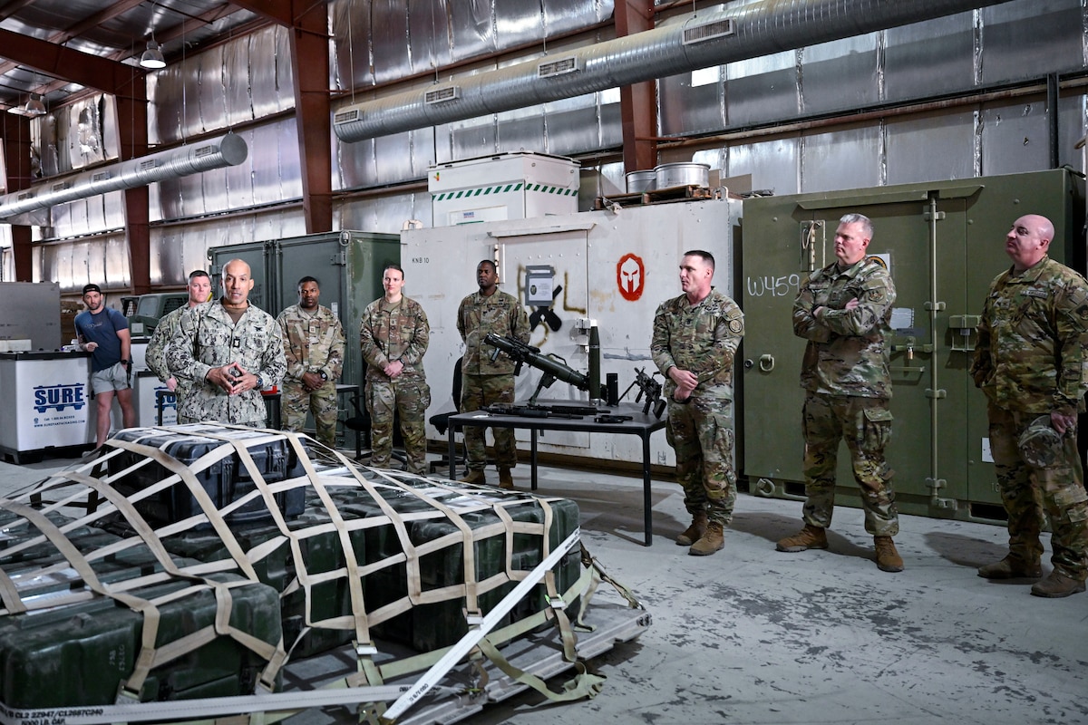 CENTCOM senior enlisted leader visits deployed members > U.S. Air ...