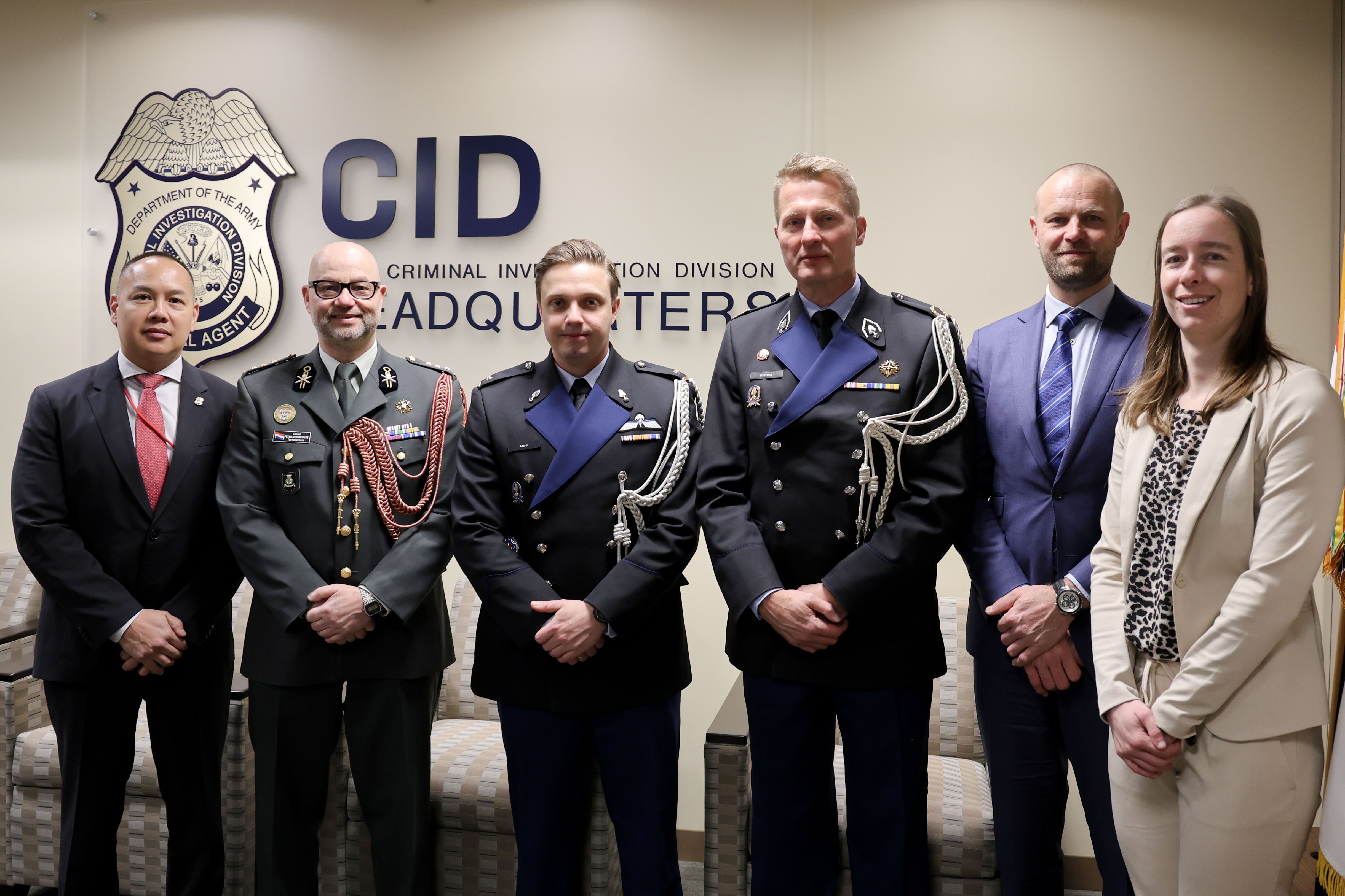 Netherlands National Tactical Command Visit to HQ Army CID > Department of the Army Criminal ...