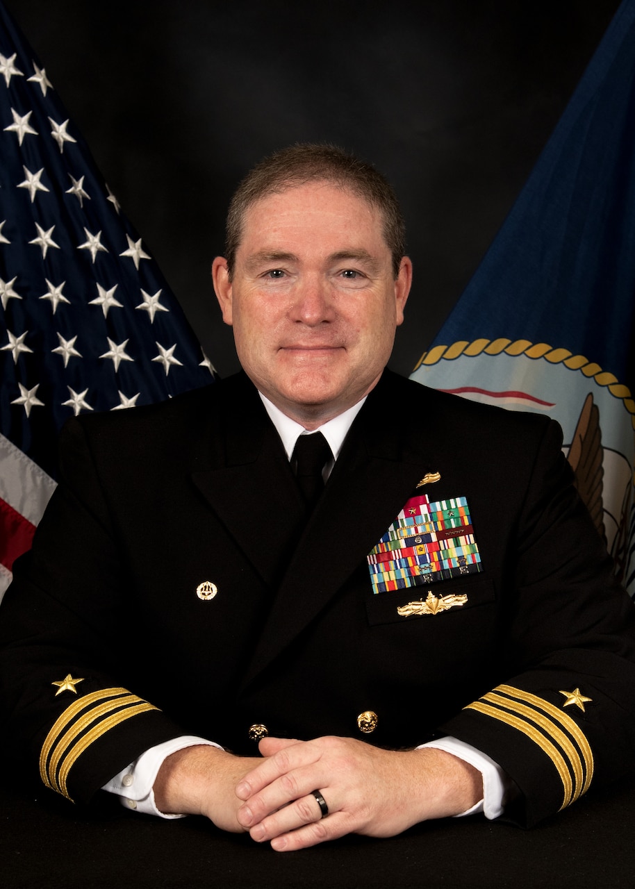 Chief of Staff, Commander, U.S. Third Fleet > Commander, U.S. 3rd Fleet ...
