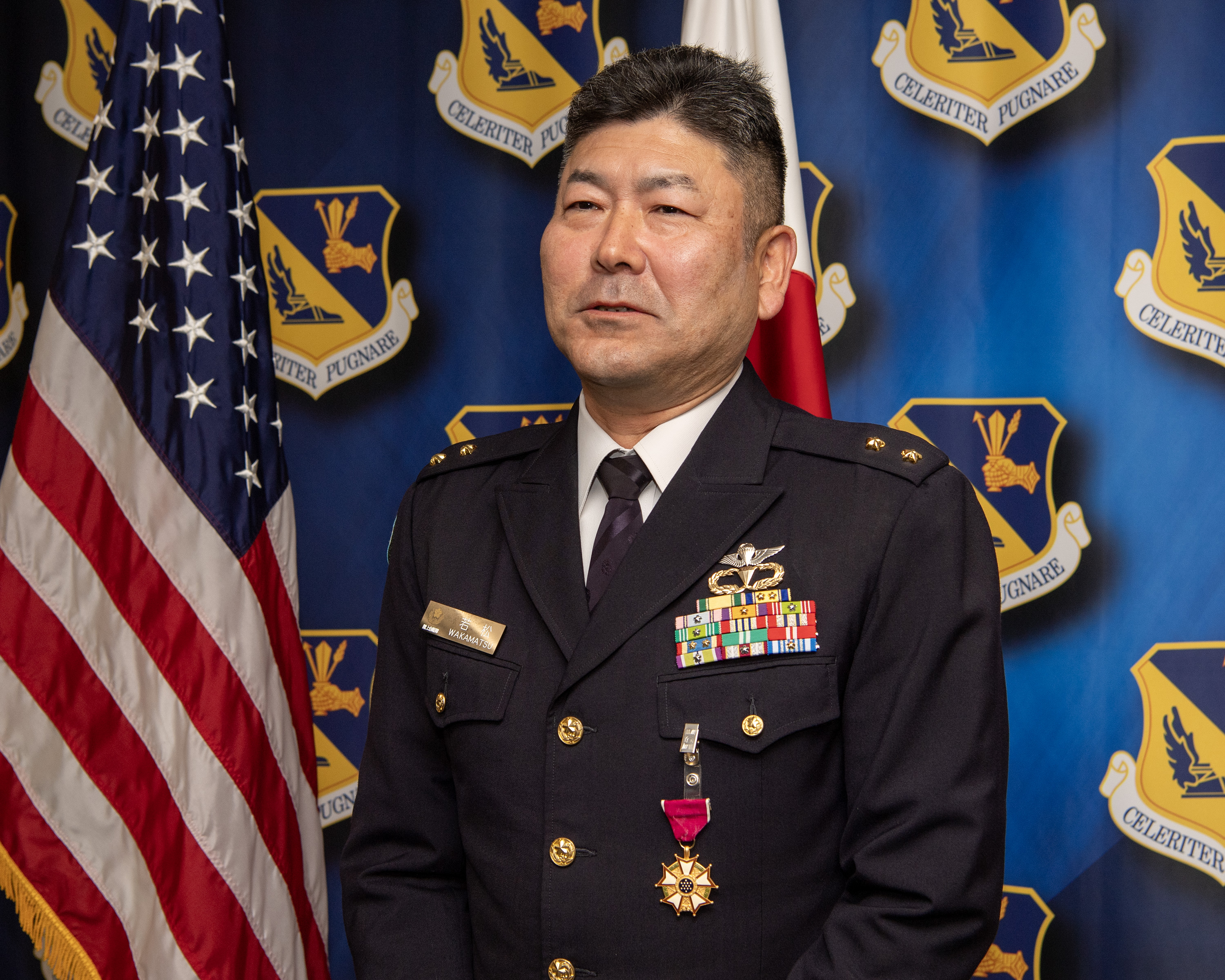 JGSDF 1st AbnB commander receives Legion of Merit for outstanding service