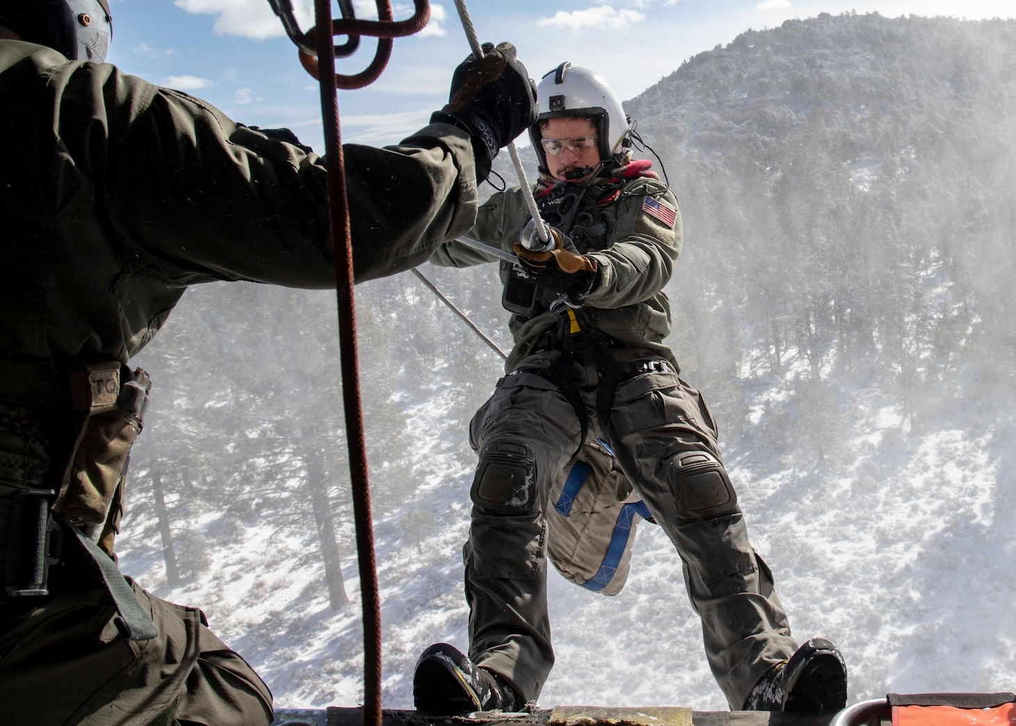 NMRTU China Lake Corpsman takes to the skies as Search and Rescue ...