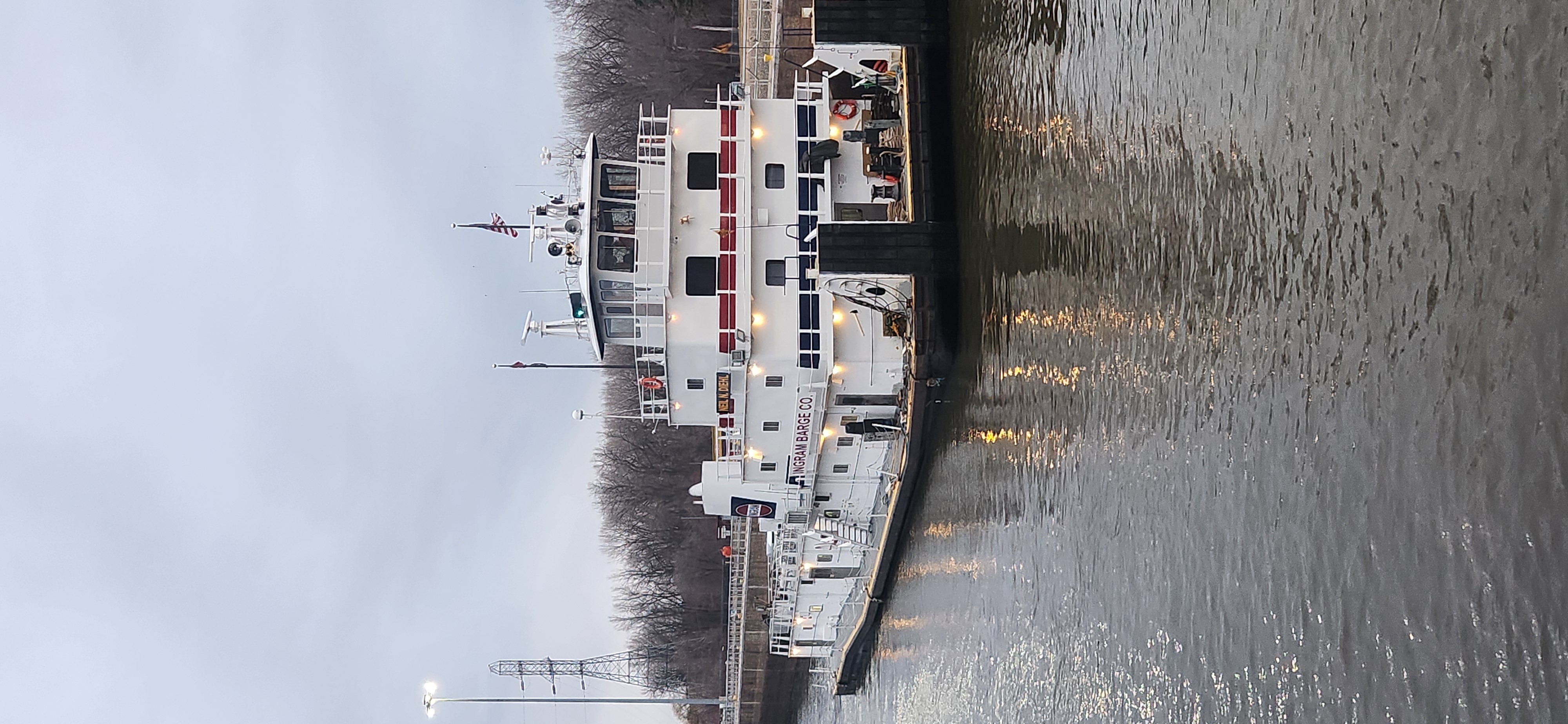 First tow of 2025 season reaches Mississippi River head of navigation