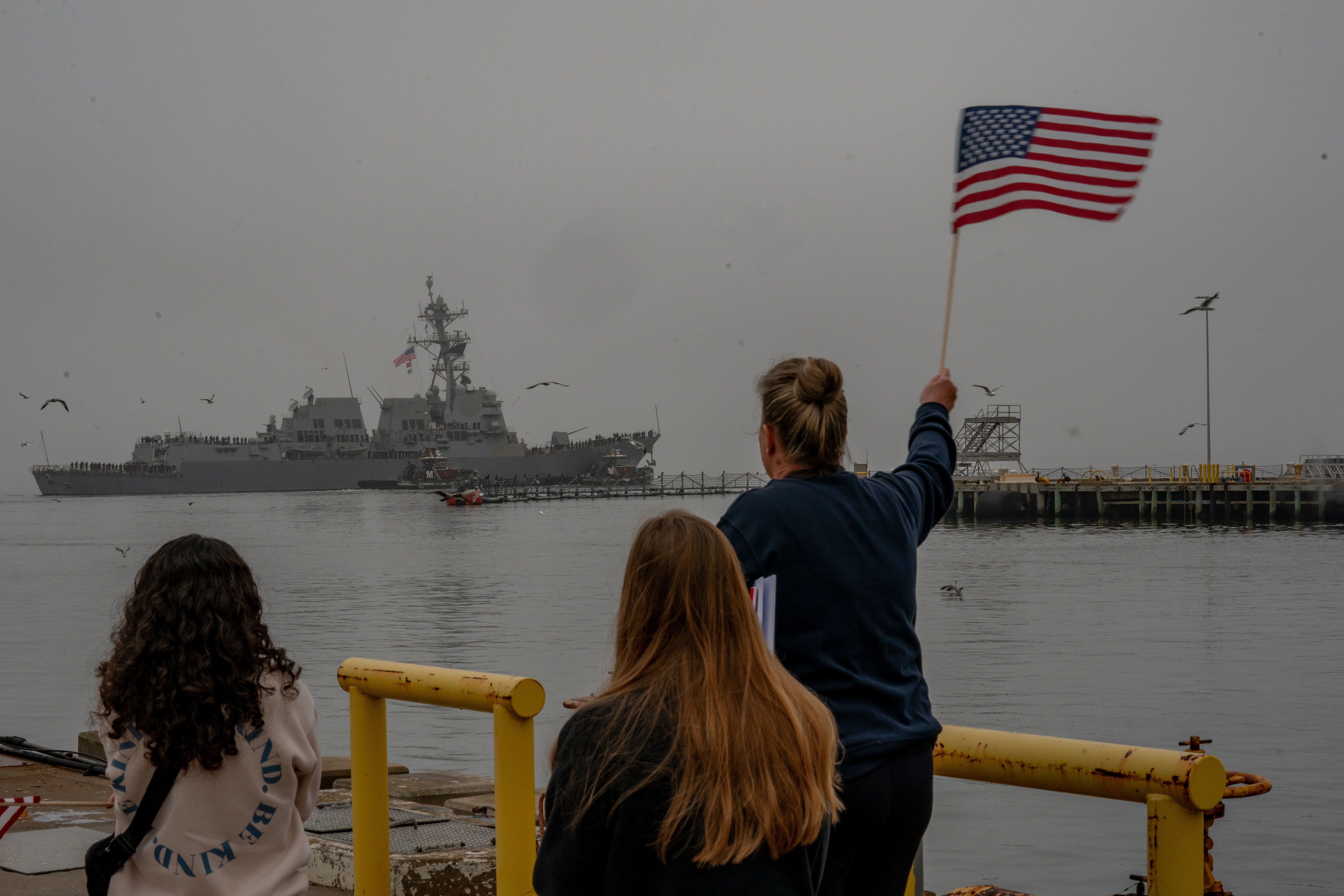 USS Truxtun Deploys from Naval Station Norfolk > Commander, U.S. 2nd ...
