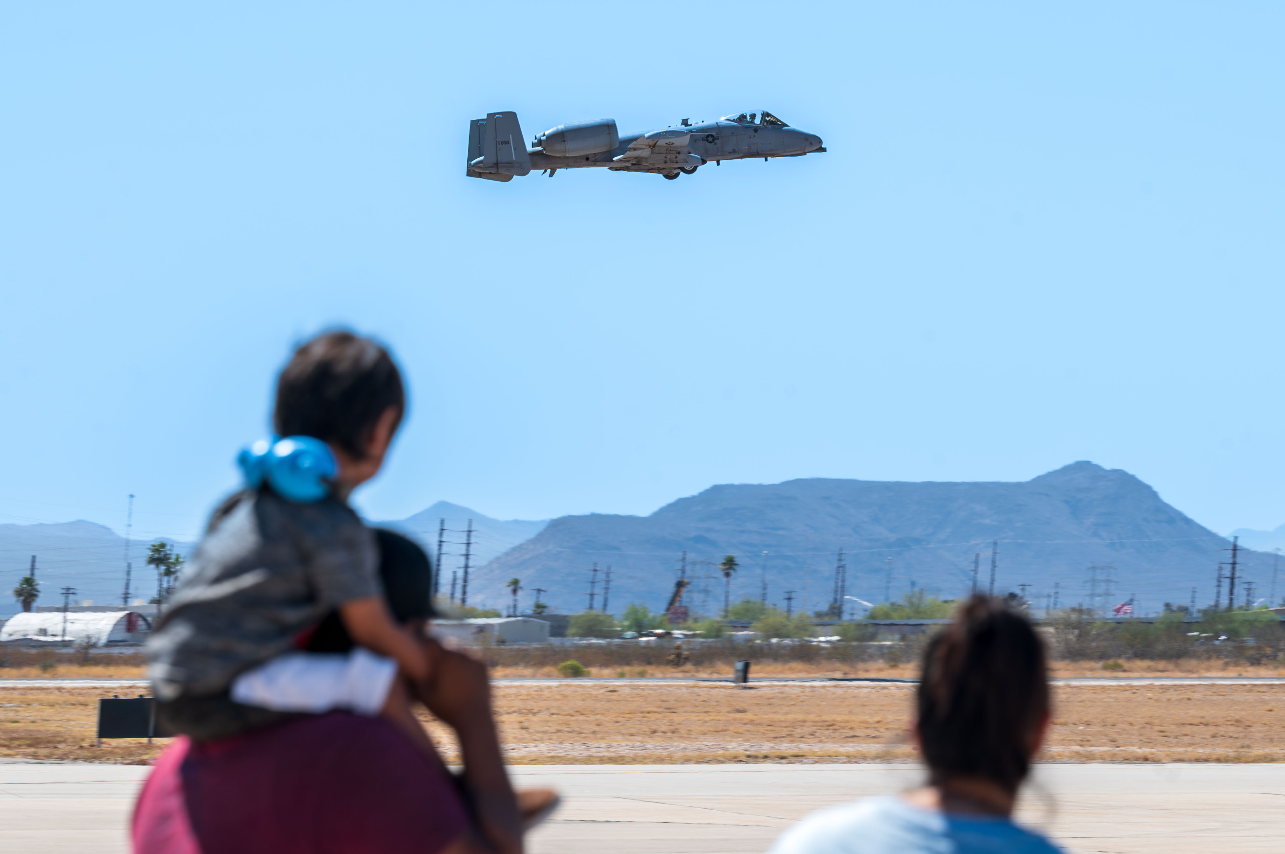 Thunder and Lightning Over Arizona Air Show 2025 Day One > Davis ...