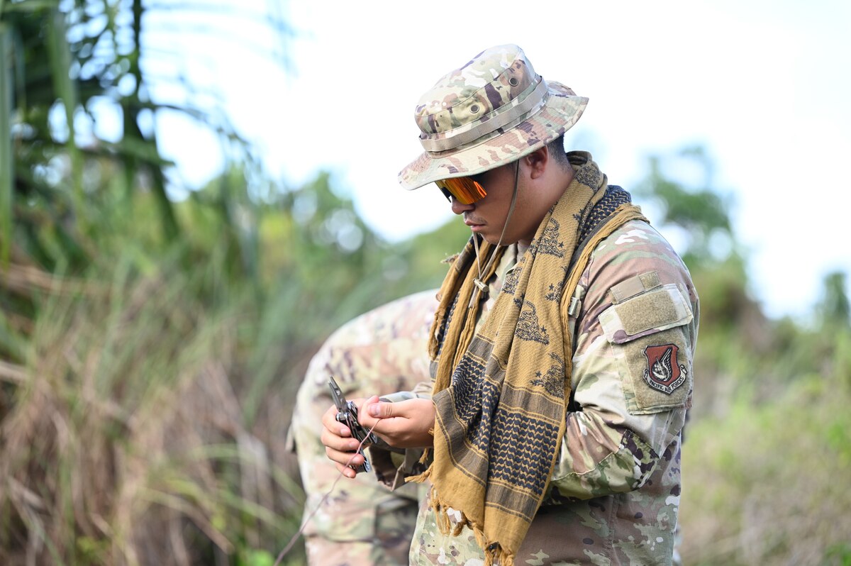 Combat Comms. Expeditionary Communications Course > Andersen Air Force ...