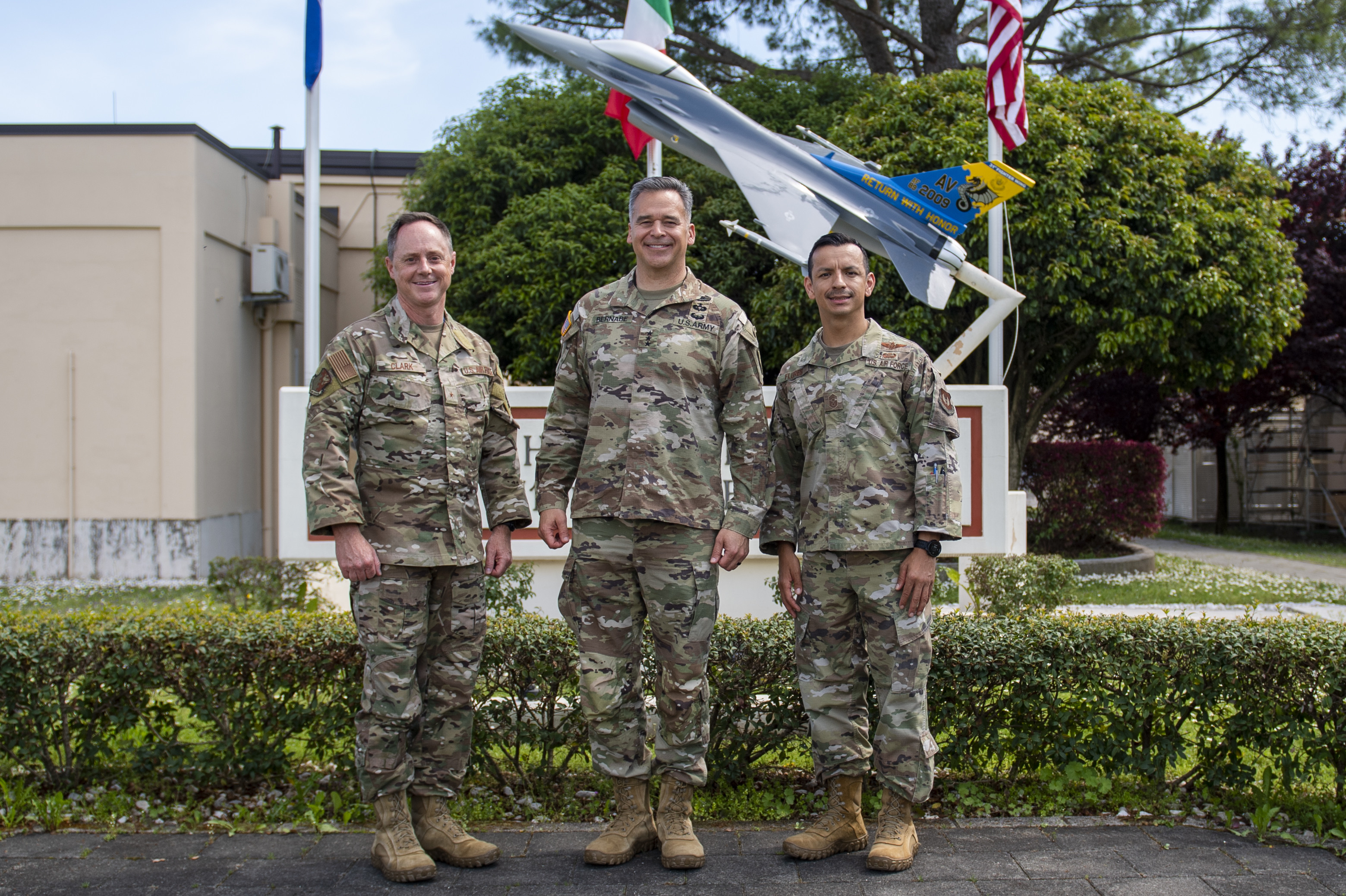 LTG Bernabe tours Rapid Deployment Warehouse > Aviano Air Base > Display