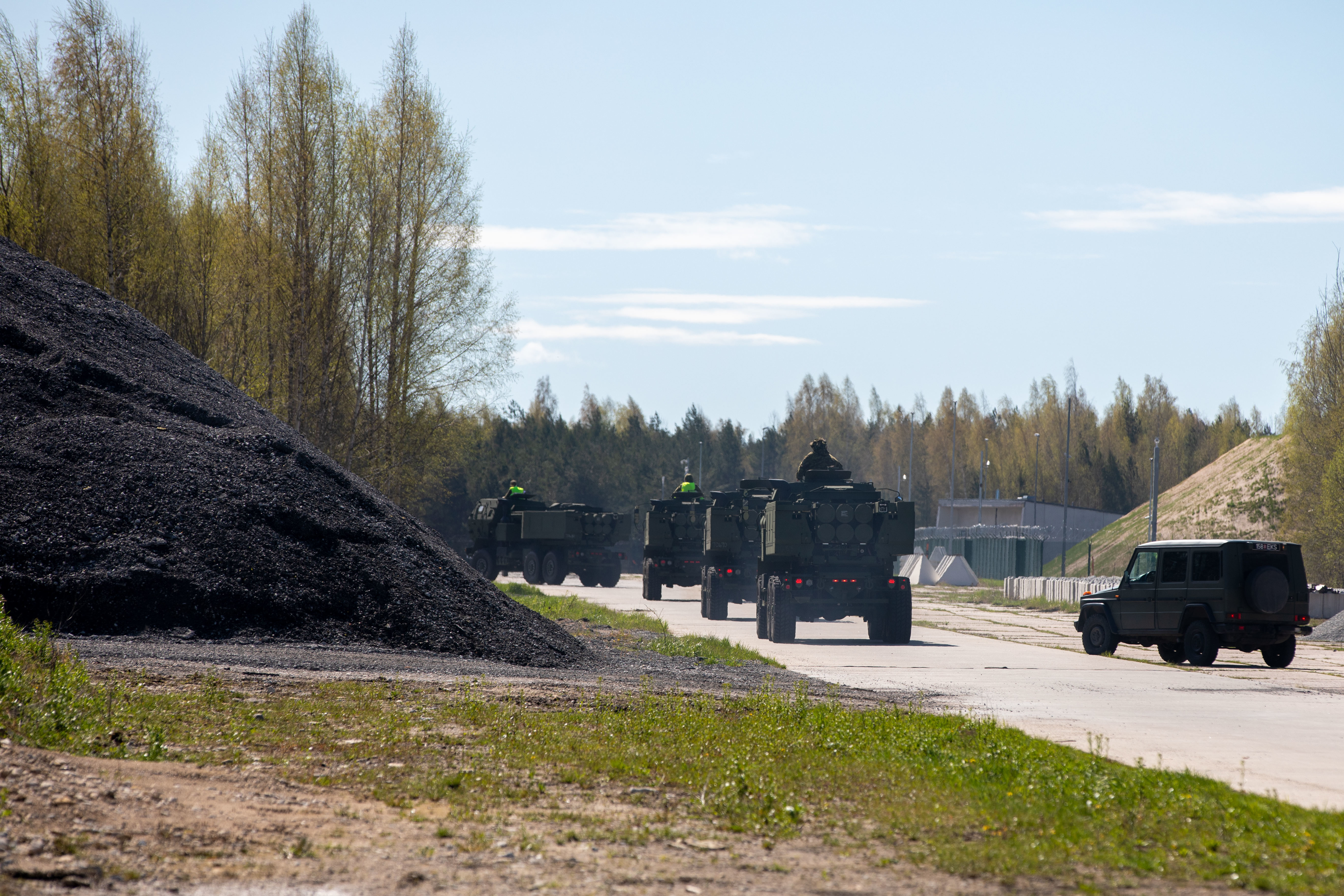 Forging Firepower: U.S. and Estonia Unite with HIMARS > U.S. Army V ...