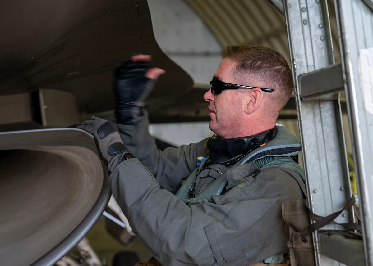 3,000 Hours of Excellence > Osan Air Base > Article Display