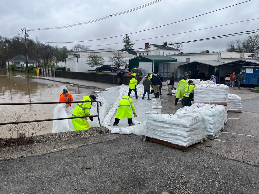 USACE Levee Safety partners with local sponsors to brace for historic ...