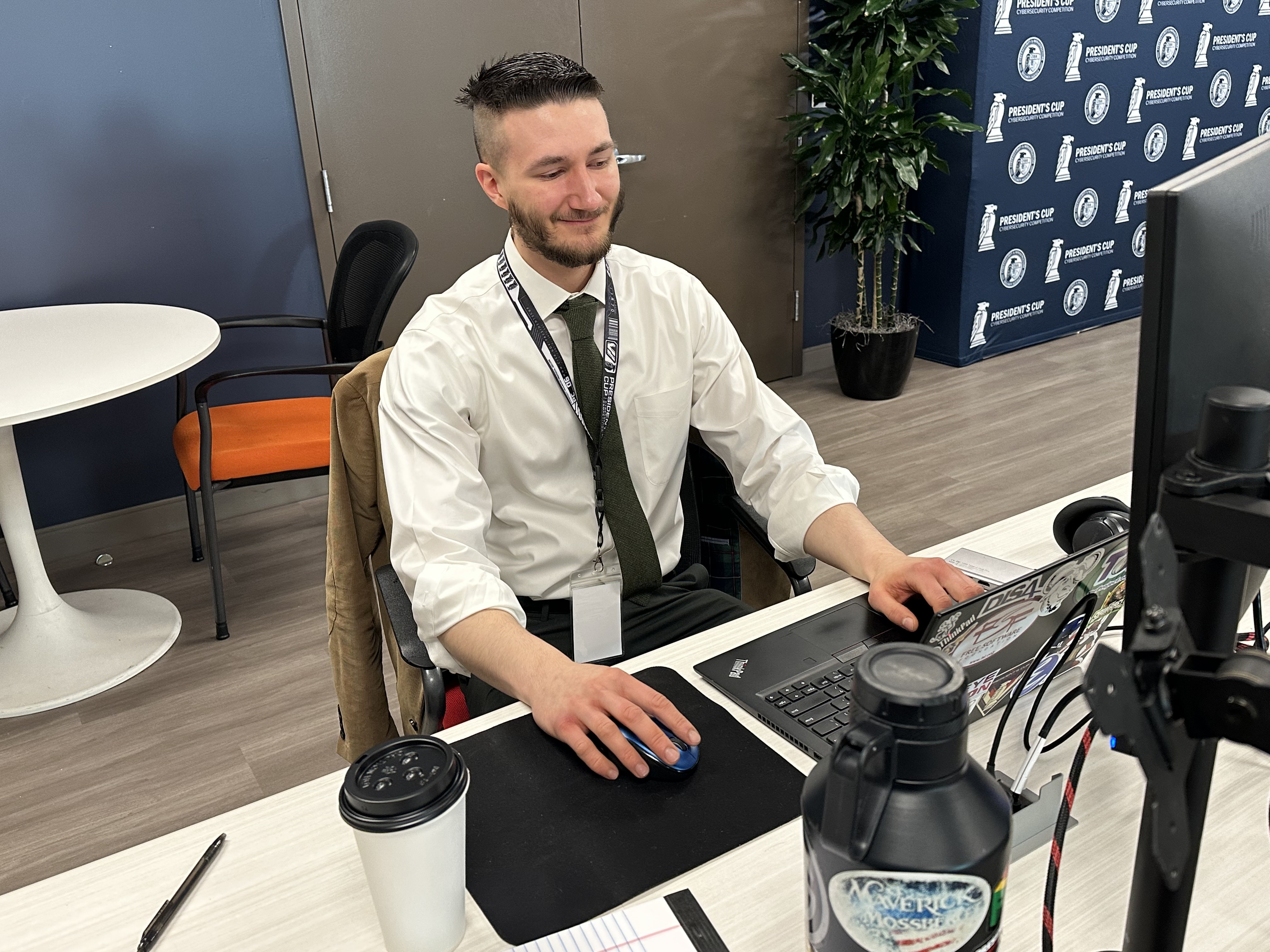 NCIS Cyber Analyst Competes in President’s Cup Cybersecurity ...