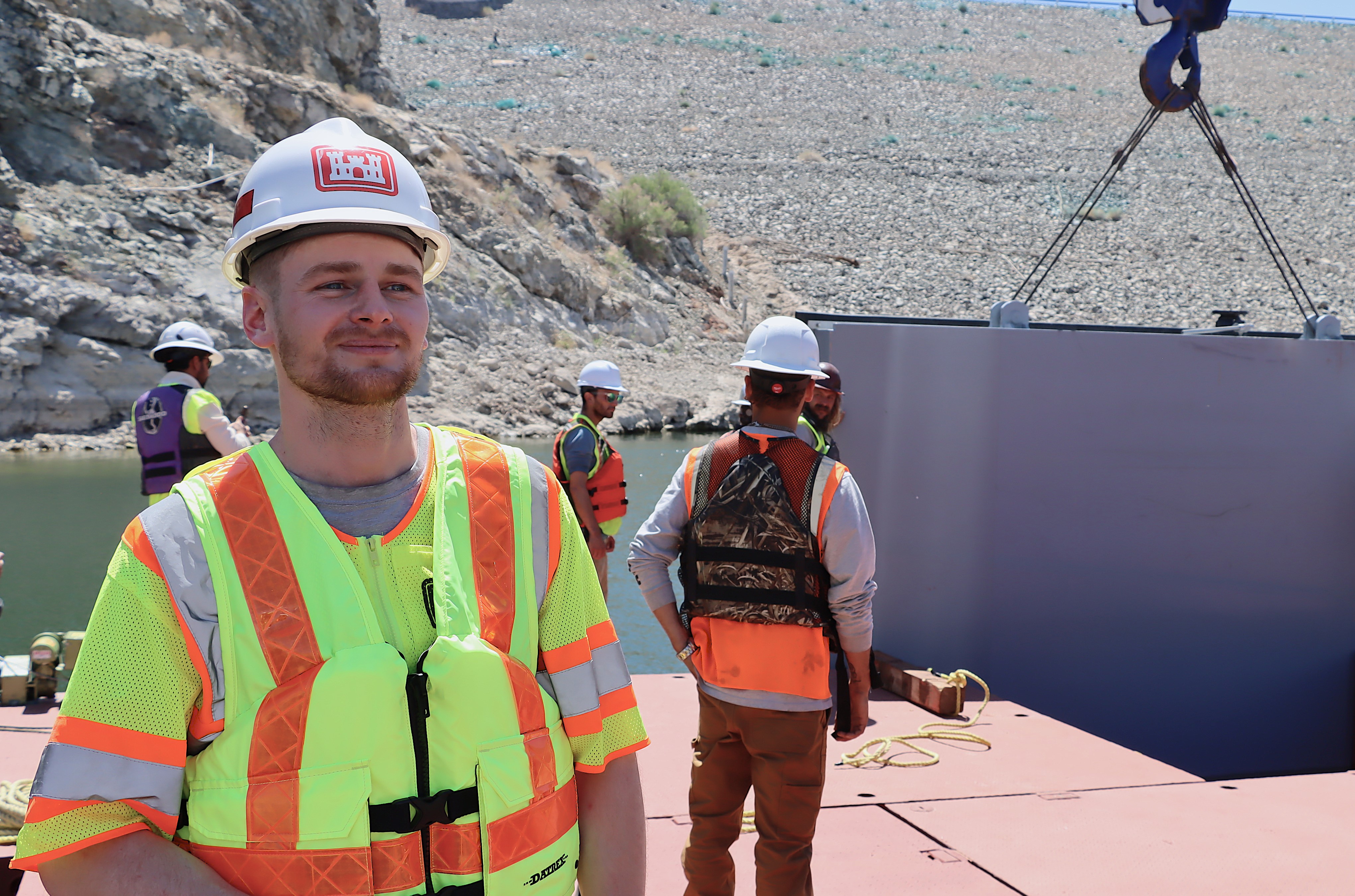 LA District completes gate installation at Alamo Dam