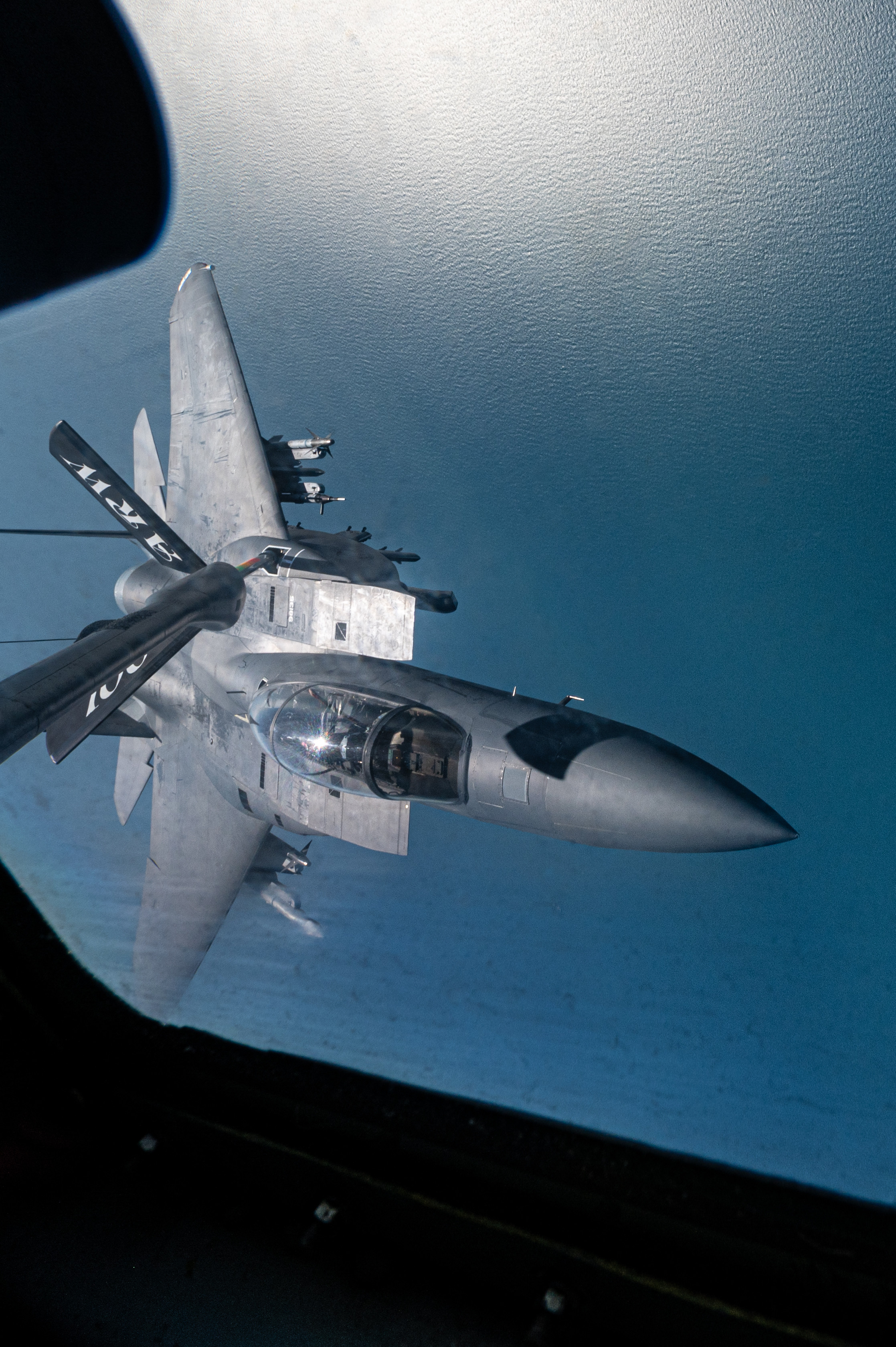Skyway Chariot: 100th ARW conducts refueling mission > Royal Air Force ...
