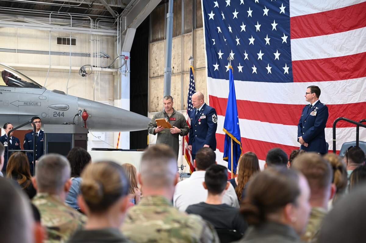 926th Wing Command Chief Retires After 28 Years of Service > 926th Wing ...
