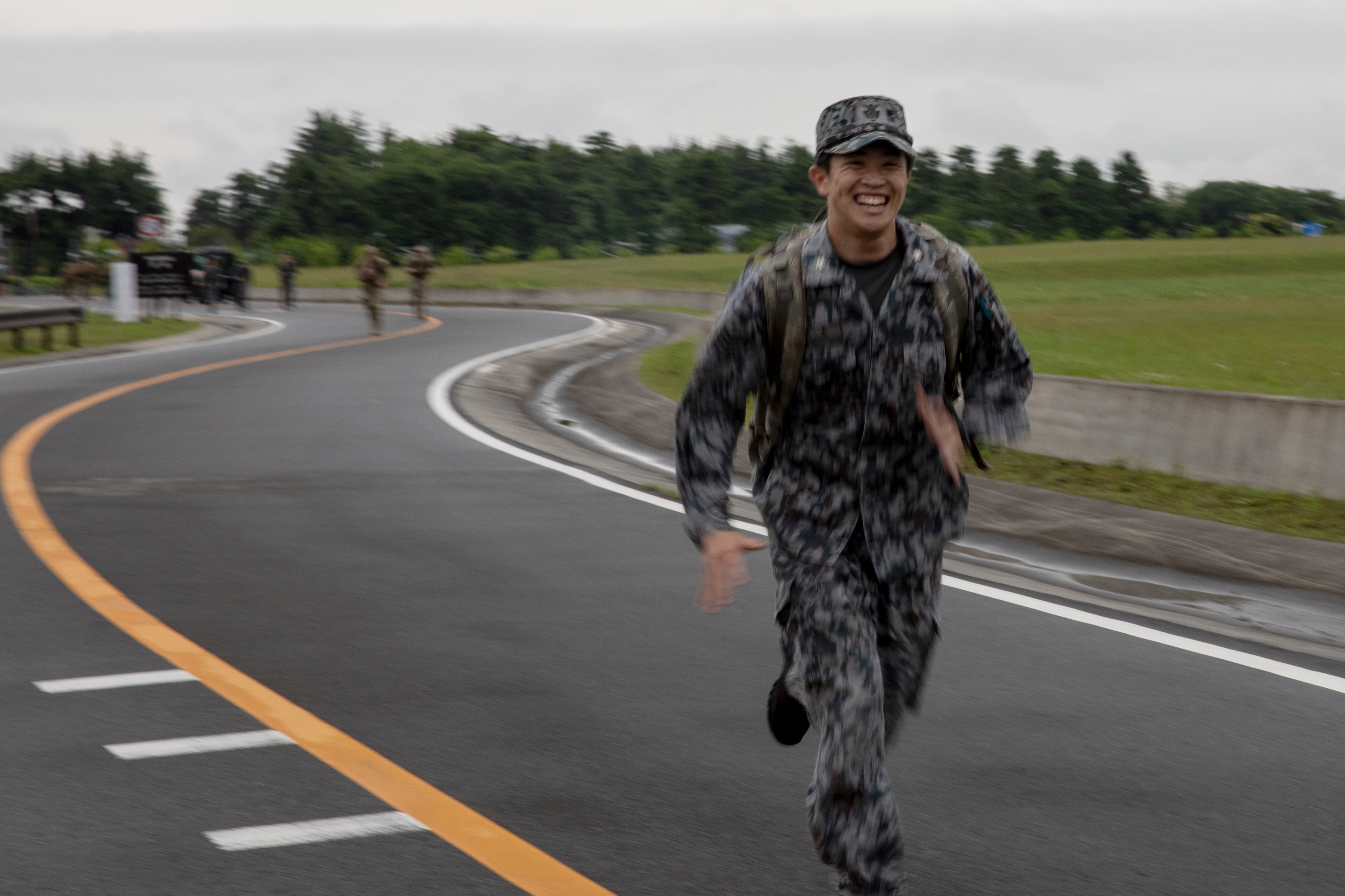 US, JASDF participate in ruck march during National Police Week ...