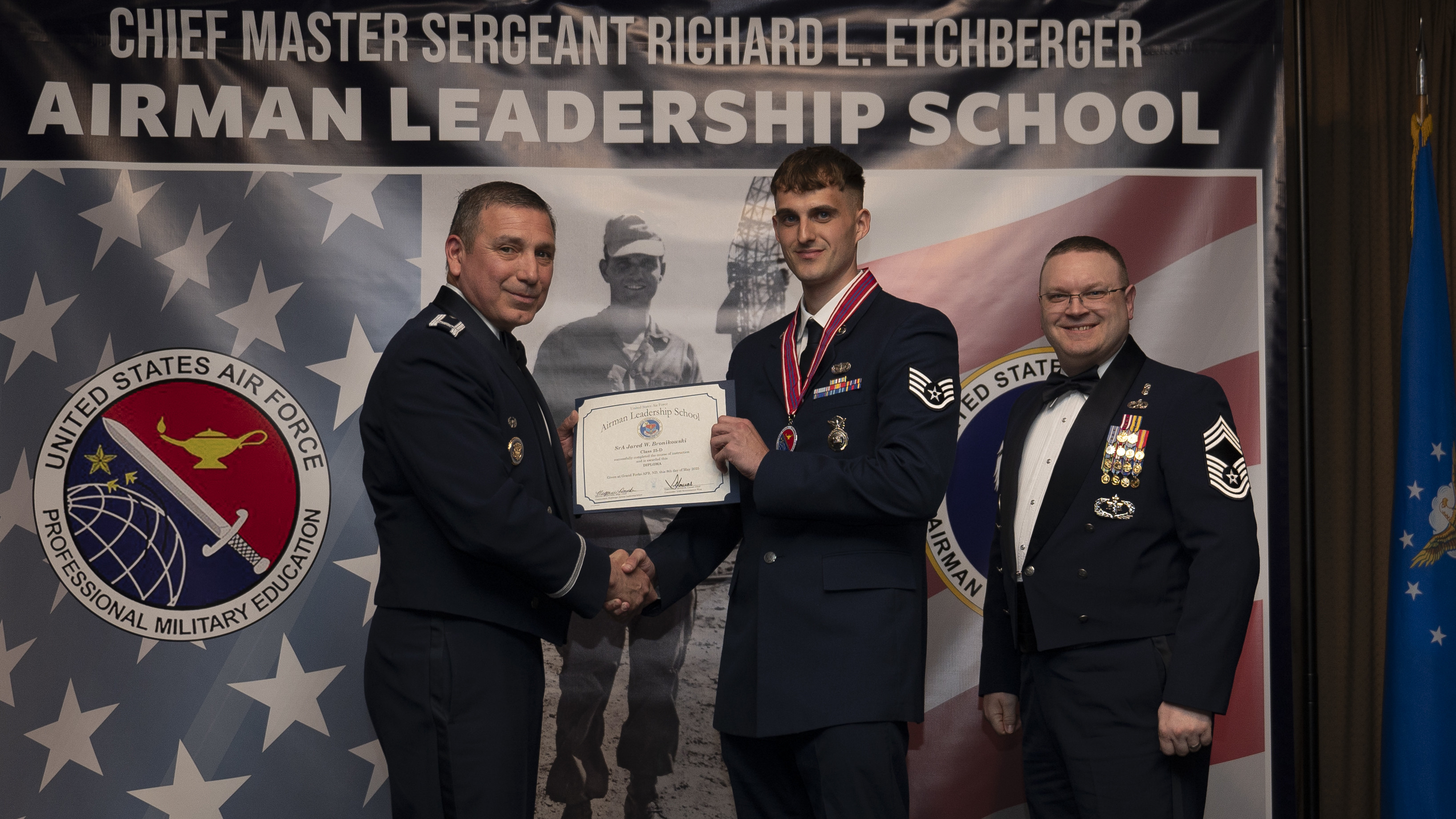ALS class 25-D students celebrate graduation at Grand Forks AFB > Grand ...