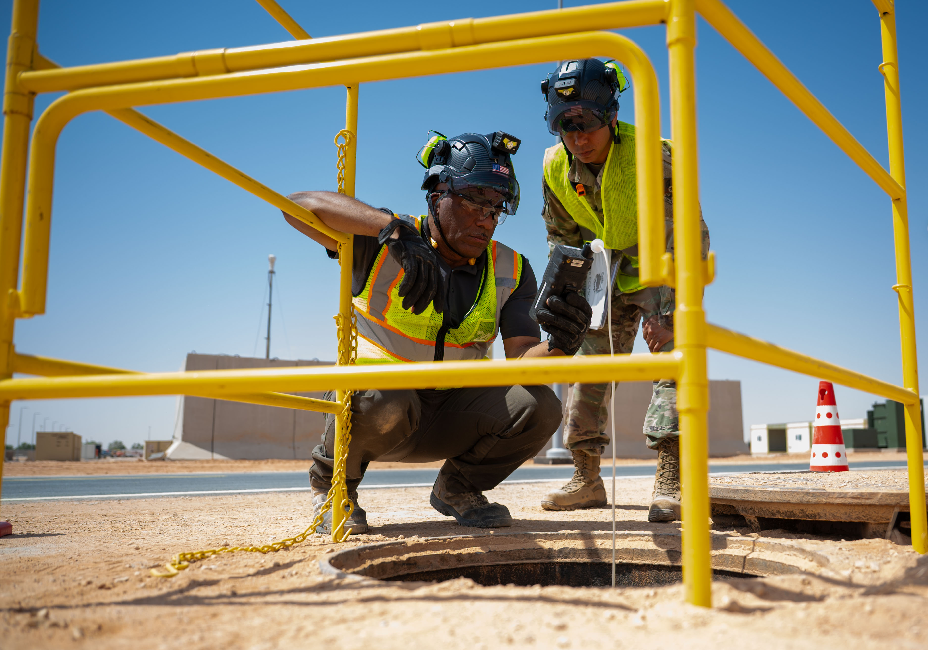 Behind the Screens: 378th ECS Keeps Team Phoenix Connected > U.S. Air ...