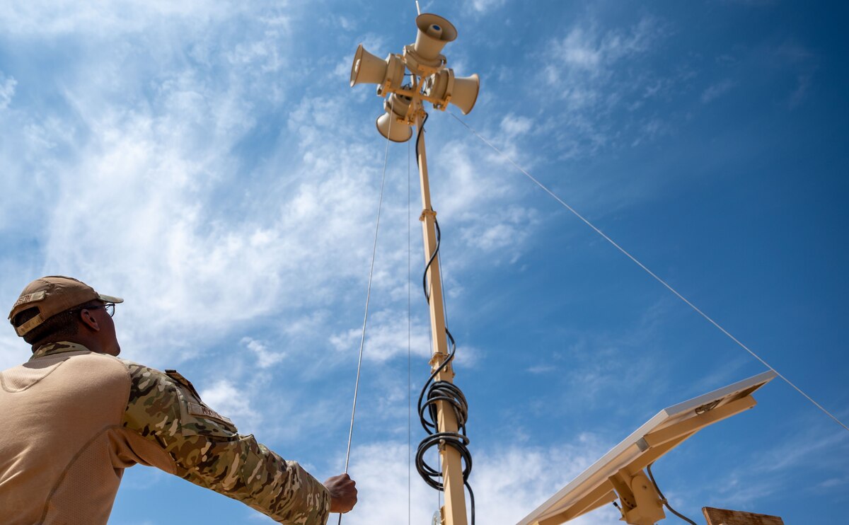 Behind the Screens: 378th ECS Keeps Team Phoenix Connected > U.S. Air ...