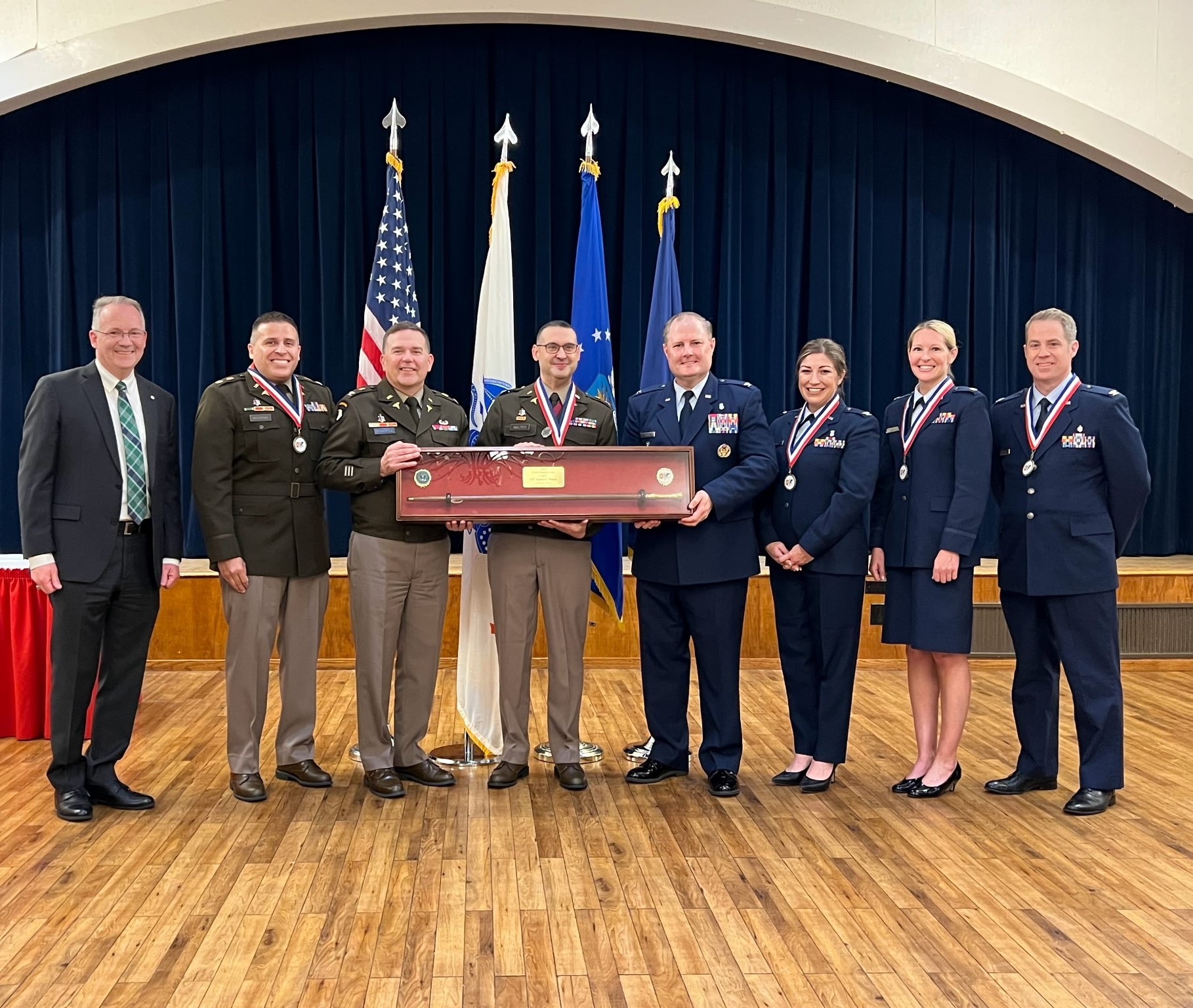 Faculty members honored during SAUSHEC awards dinner > Joint Base San ...