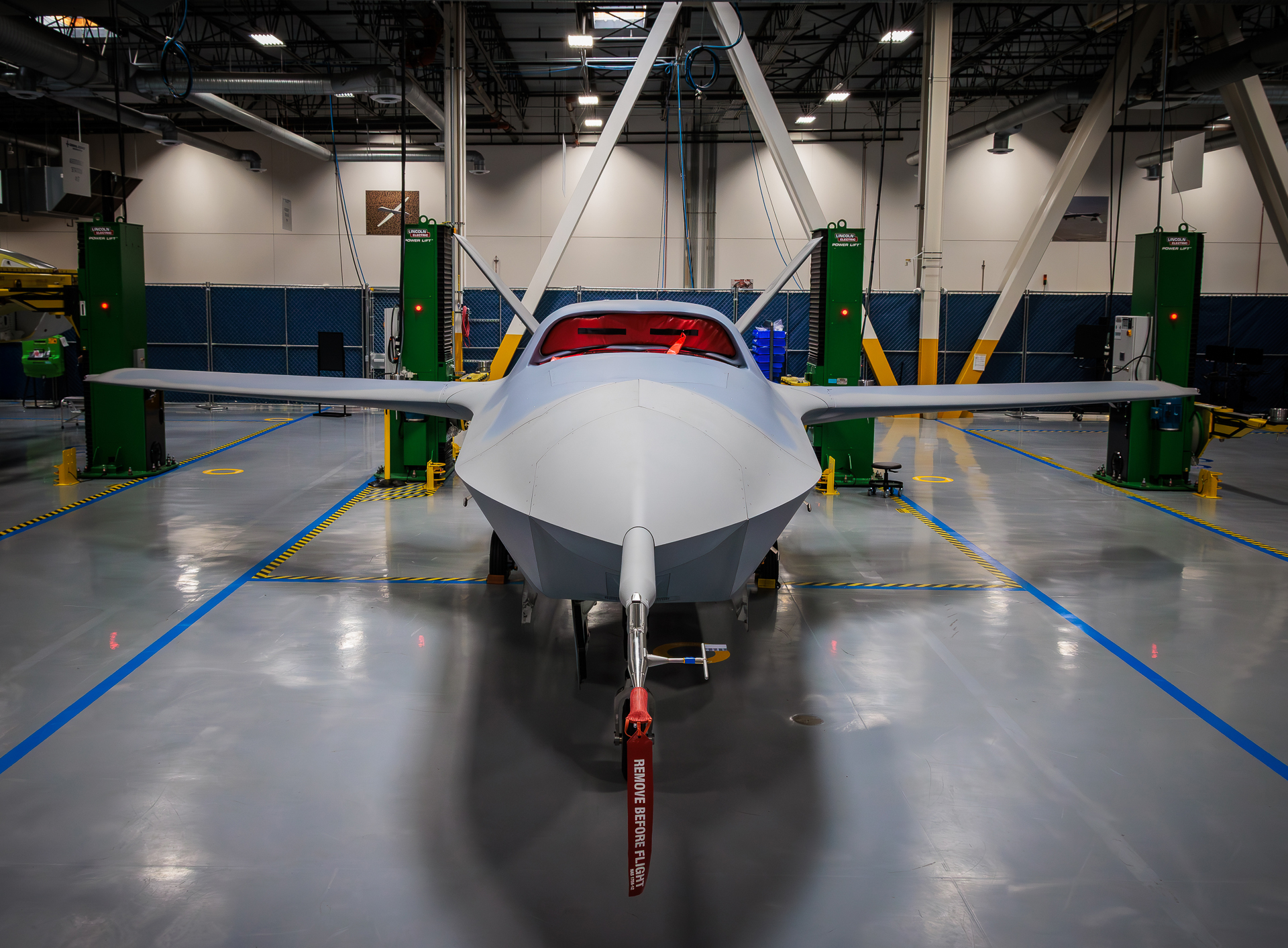 DAF begins ground testing for Collaborative Combat Aircraft, selects ...