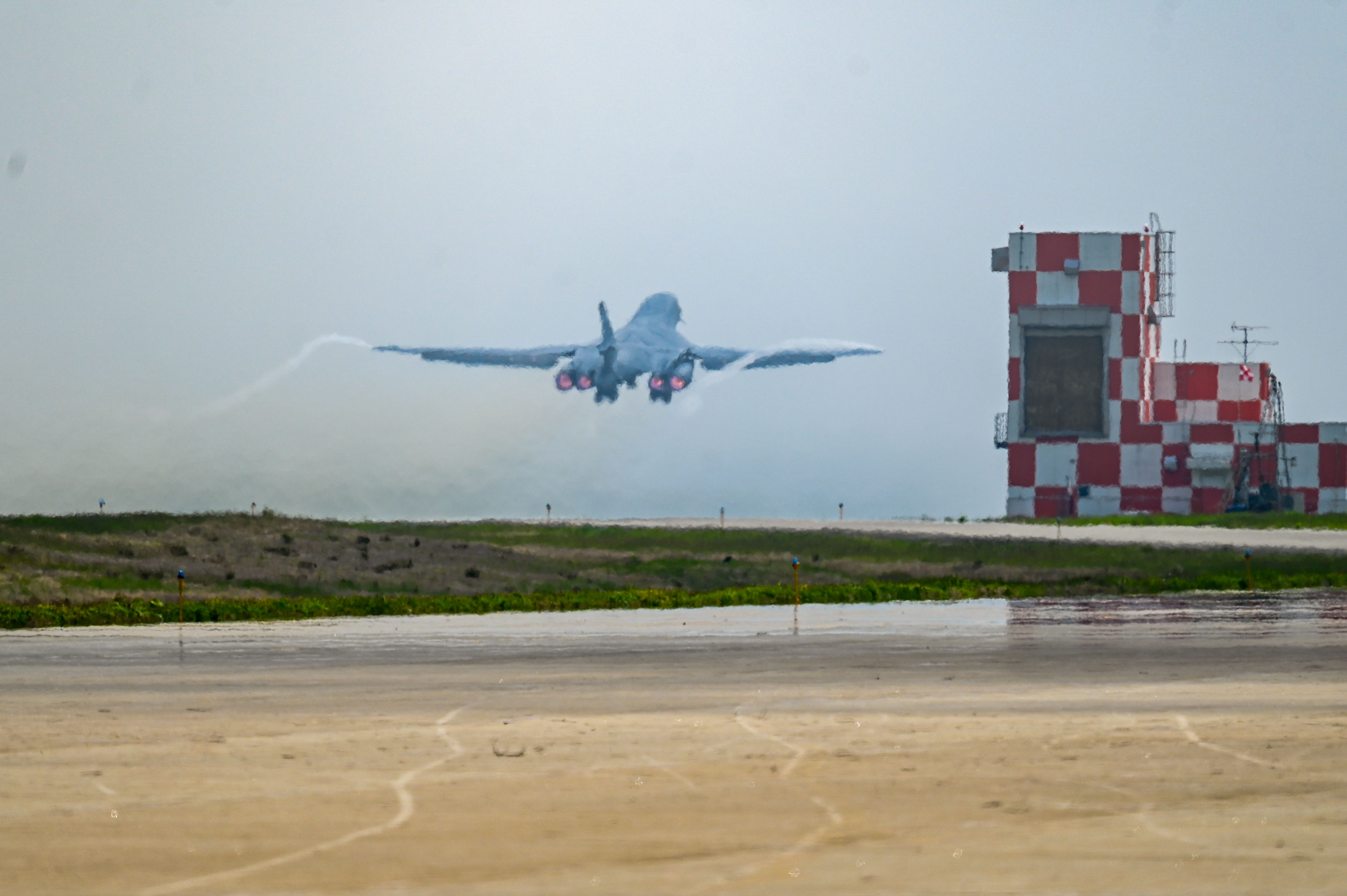 BTF 25-2: B-1B Lancers return to Dyess > Dyess Air Force Base > Article ...