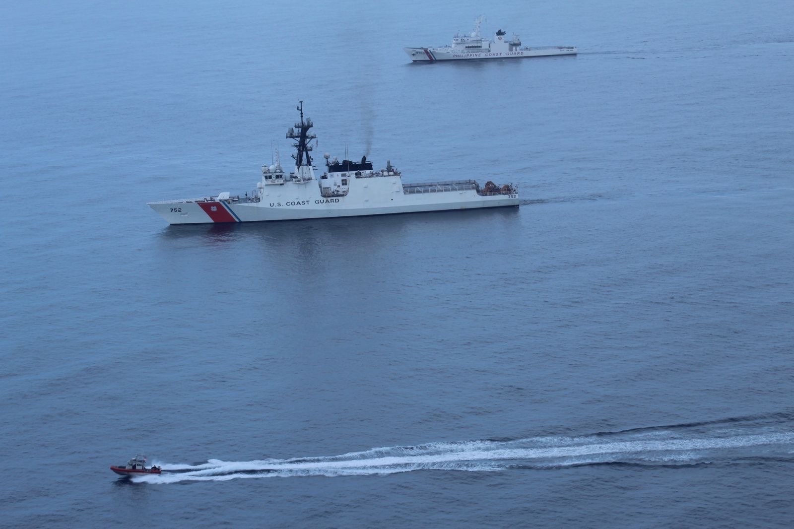 U.S. and Philippine Coast Guards Conduct Maritime Cooperative Activity > U.S. Indo-Pacific ...