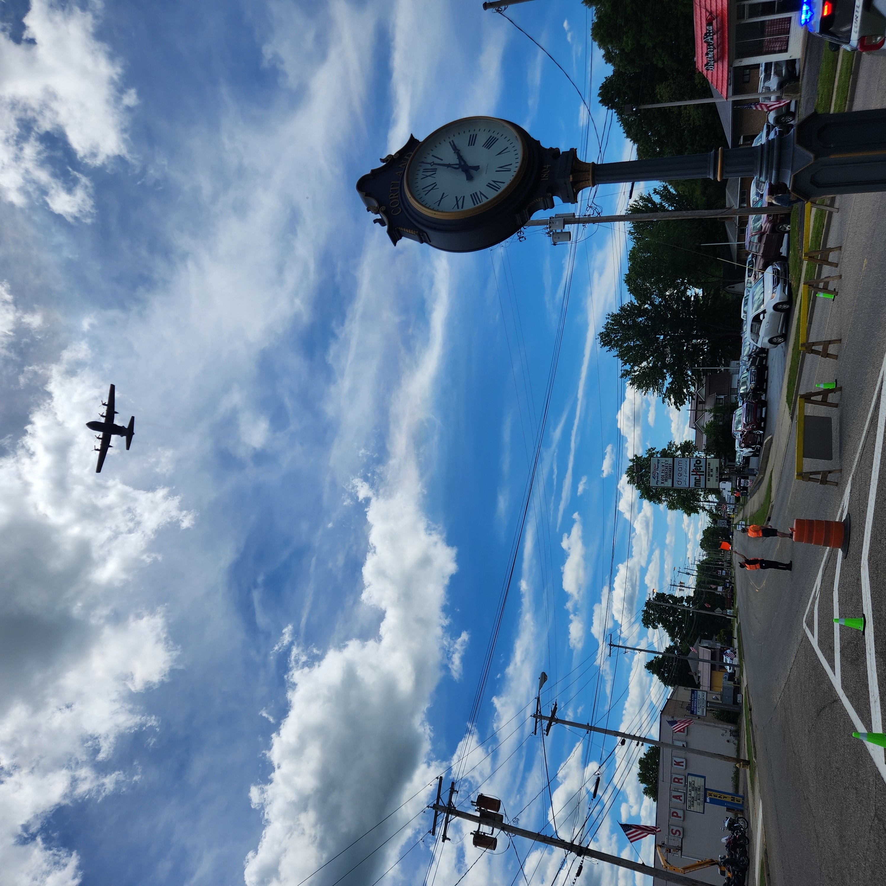 Sound of freedom - 910th C-130 flyover above 13 Northern Ohio Memorial Day events > Youngstown ...