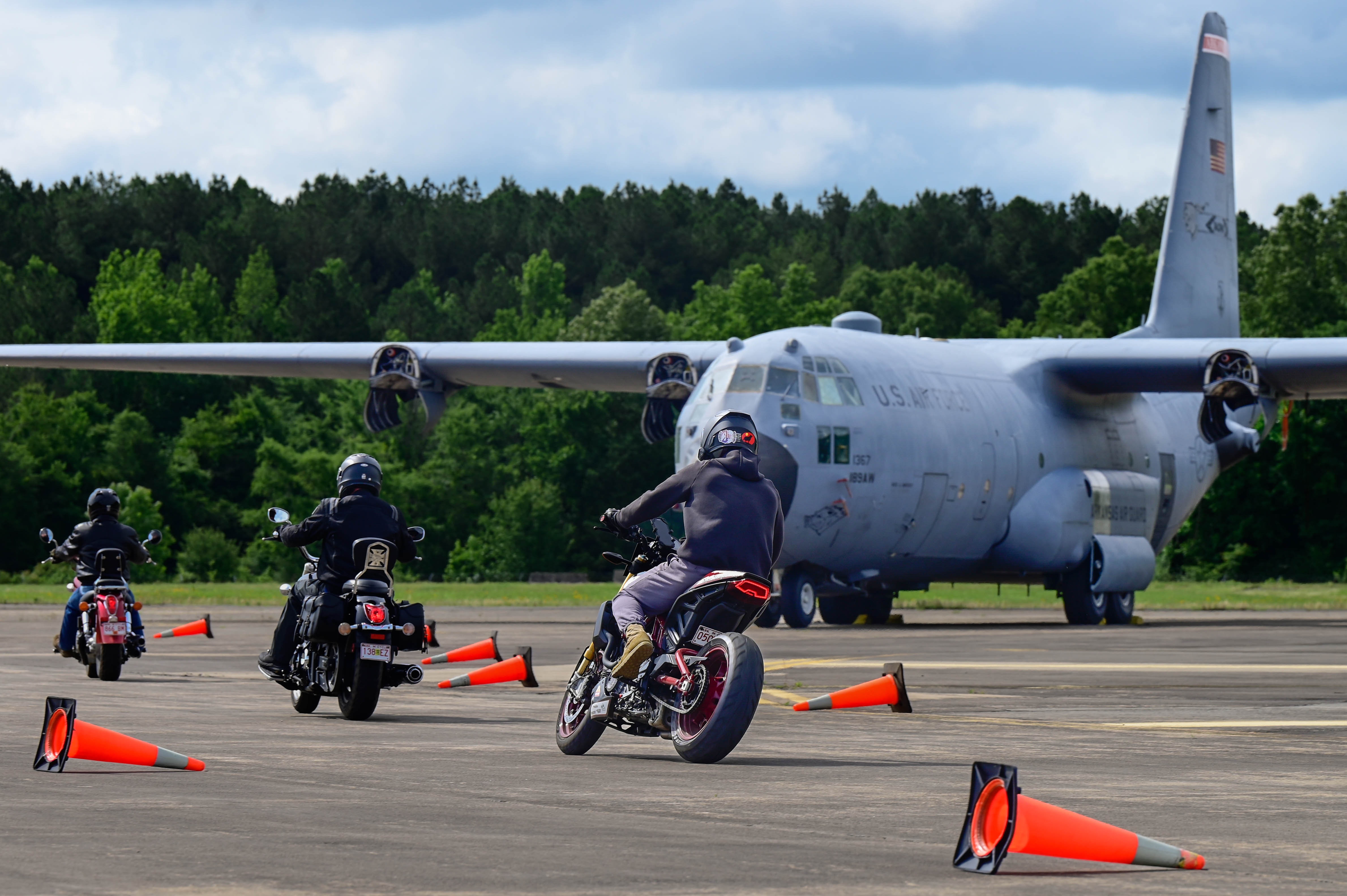 Team Little Rock ensures motorcycle safety > Little Rock Air Force Base ...