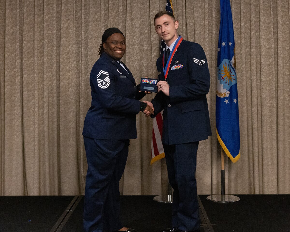 ALS Class 25-D Graduation > Tinker Air Force Base > Article Display