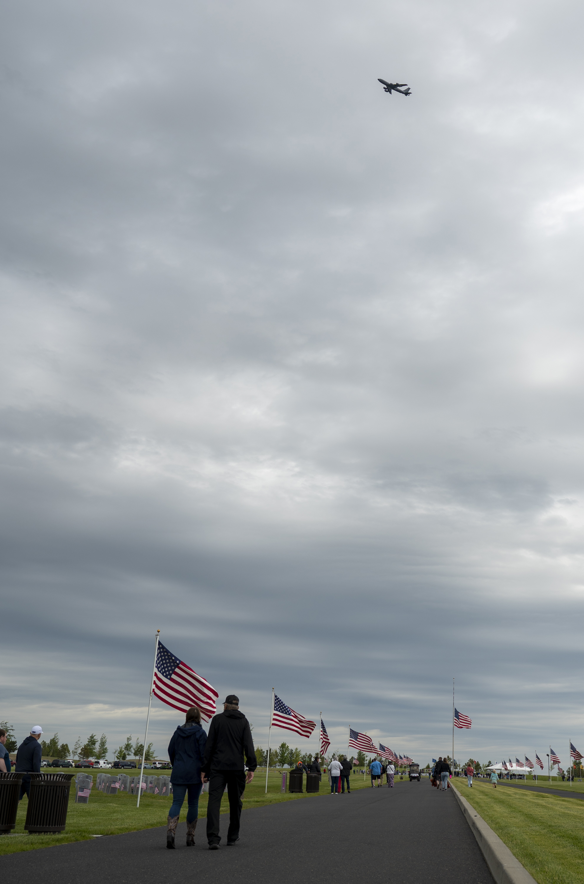 Fairchild participates in Washington State Veteran's Cemetery Memorial ...