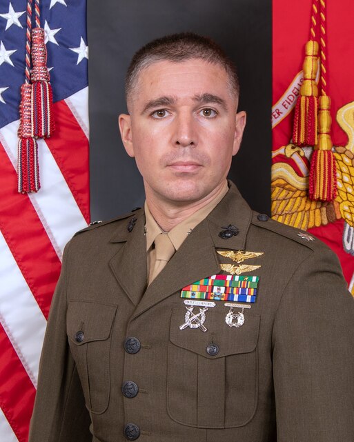 Lieutenant Colonel Michael B. Manna > 1st Marine Aircraft Wing > Biography