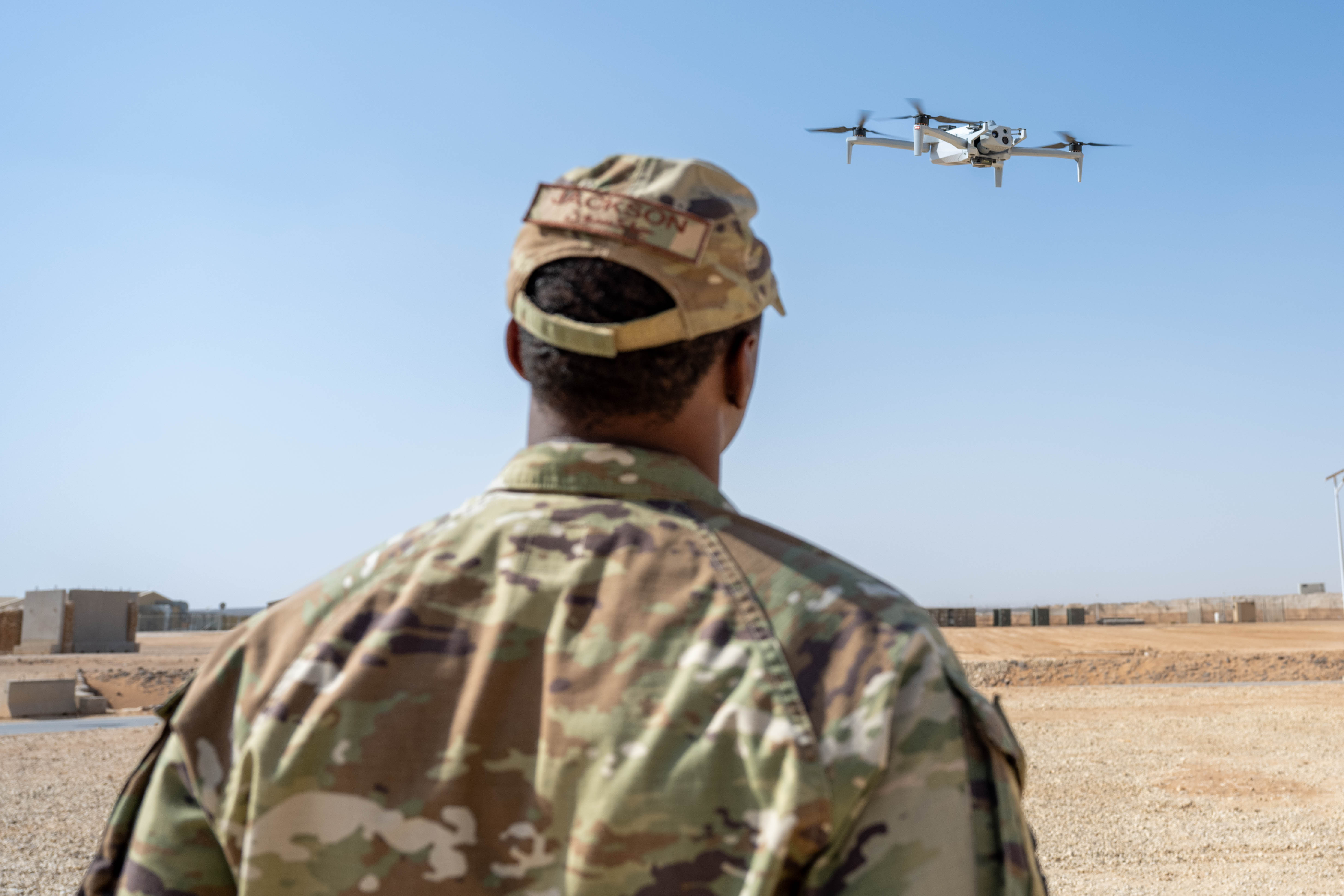 332 ESFS sUAS division launches first quadcopter in AFCENT history > U ...